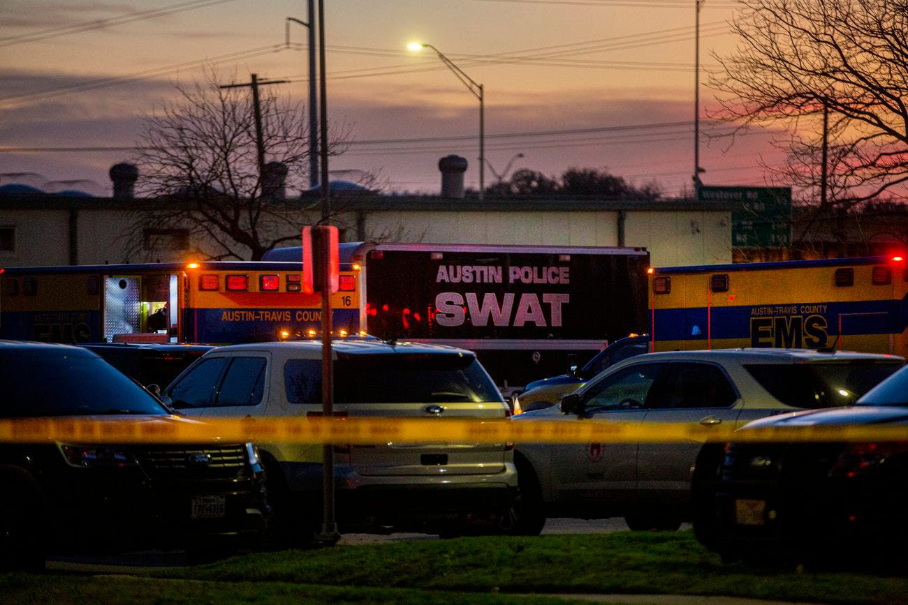 2 found dead after hostage situation in Austin doctor's office