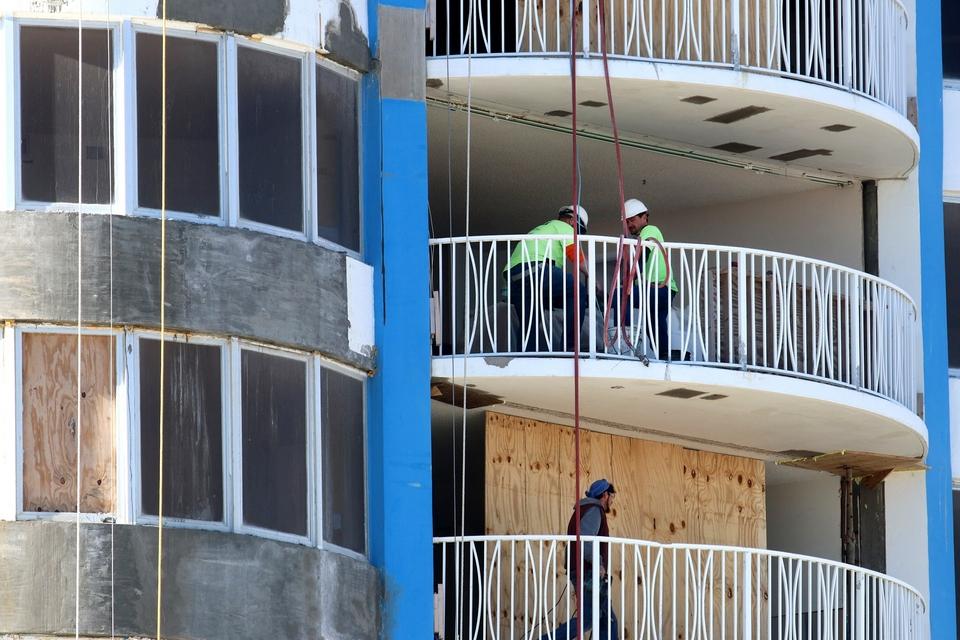 More Surfside disasters? Lack of Florida condo oversight spells trouble