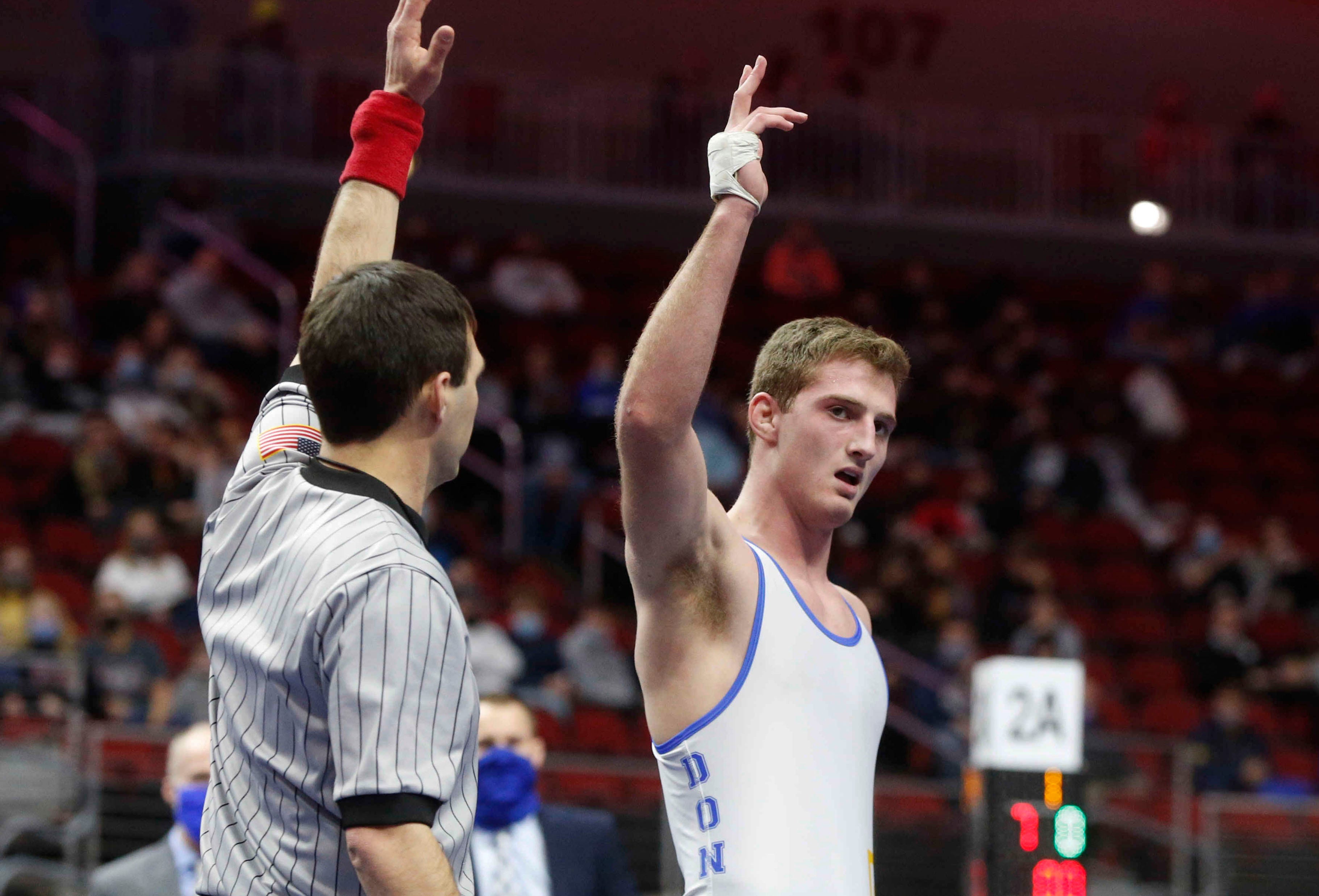 Iowa high school wrestling: Teams, wrestlers to watch in 2021-22
