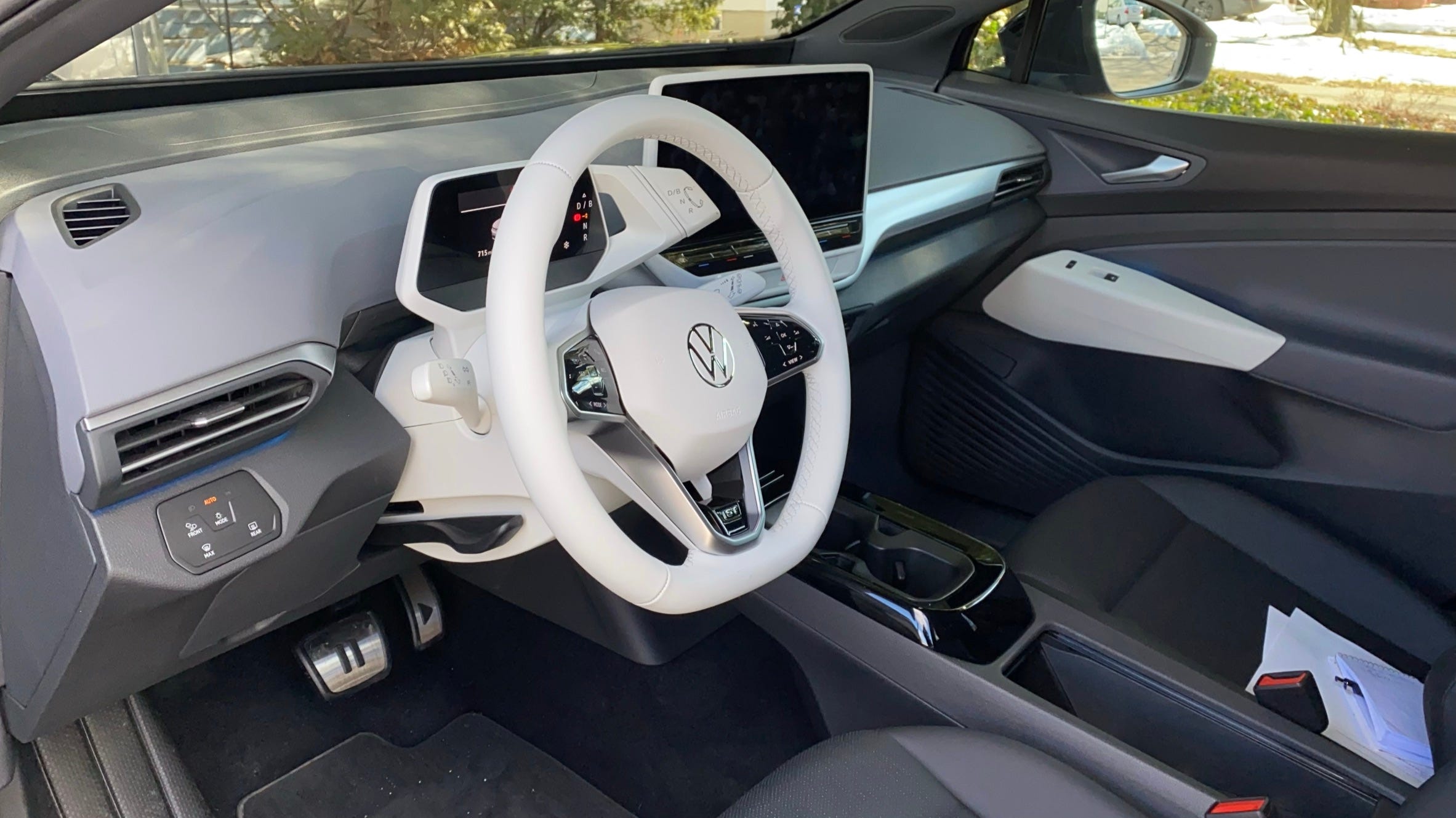 2021 VW ID.4 electric SUV challenges RAV4, CR-V, despite so-so range