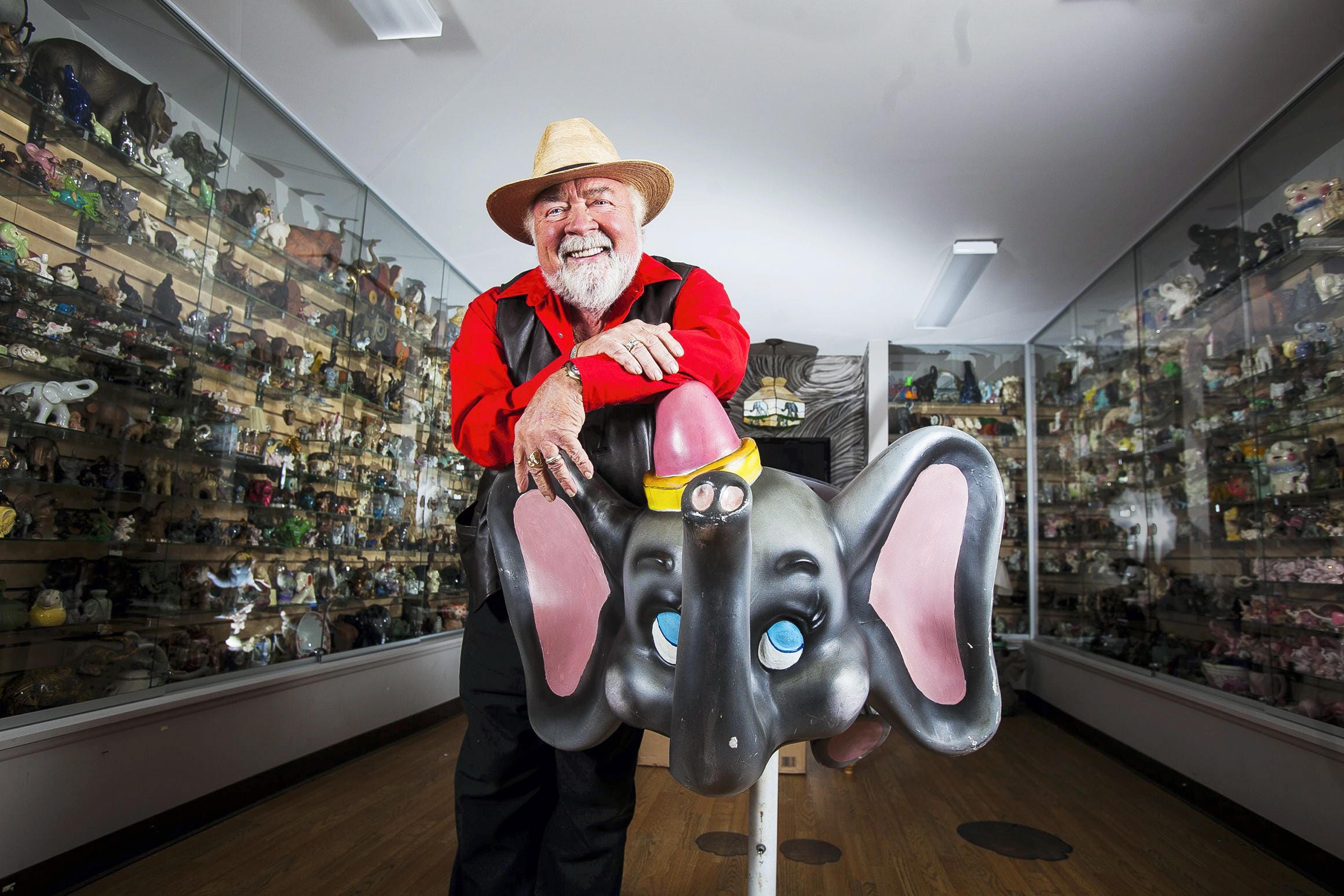 Mister Ed's Elephant Museum: Mister Ed was a character, but not an act