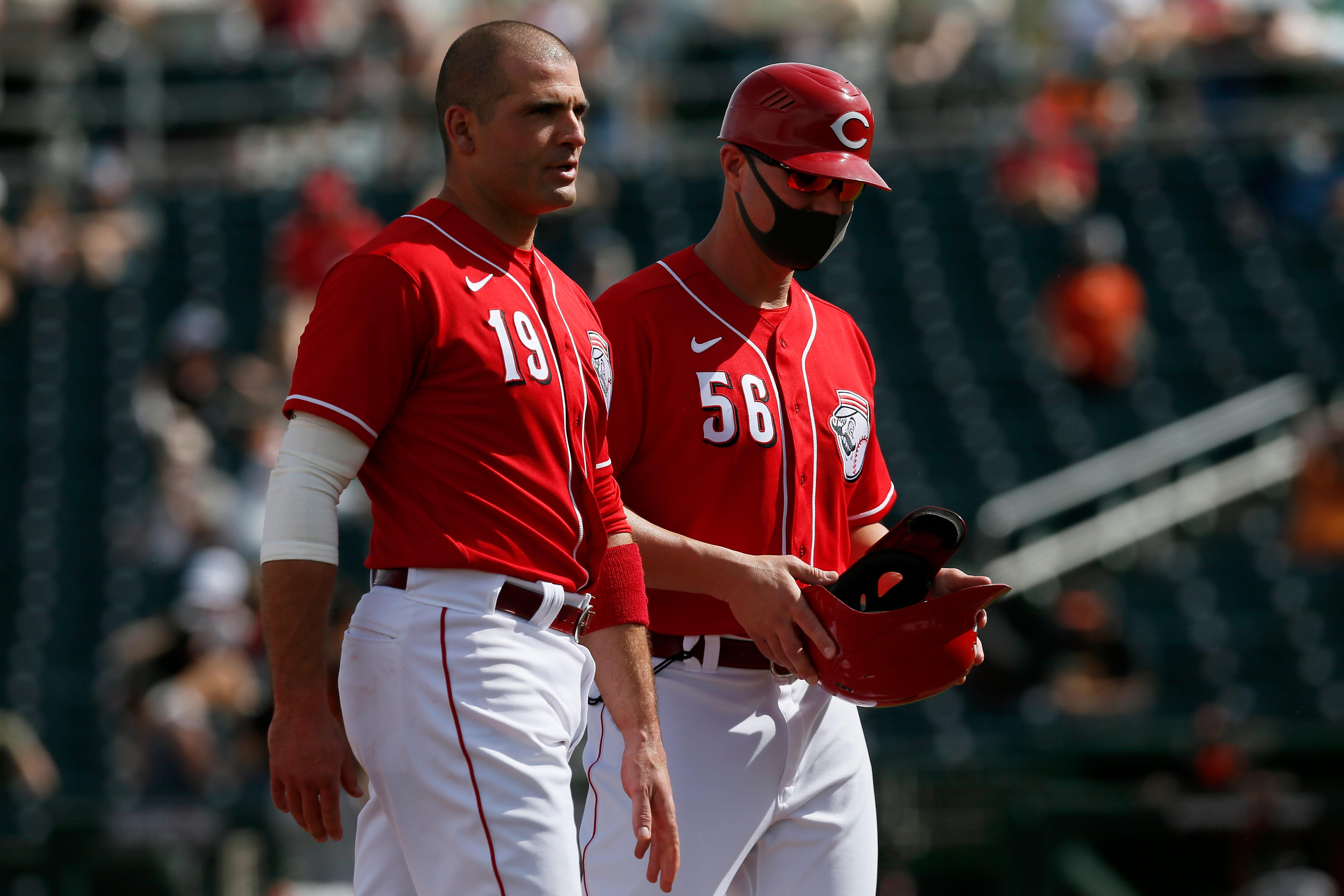 Cincinnati Reds camp: Joey Votto returns; Opening Day uncertain
