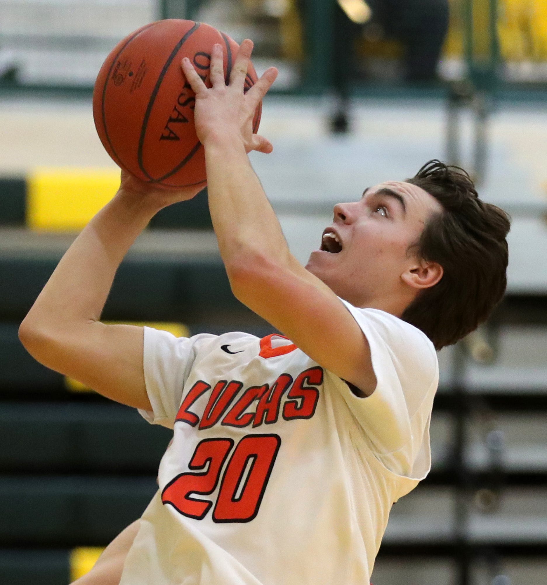 Lucas’ comeback bid falls just short in regional semifinal loss to ...