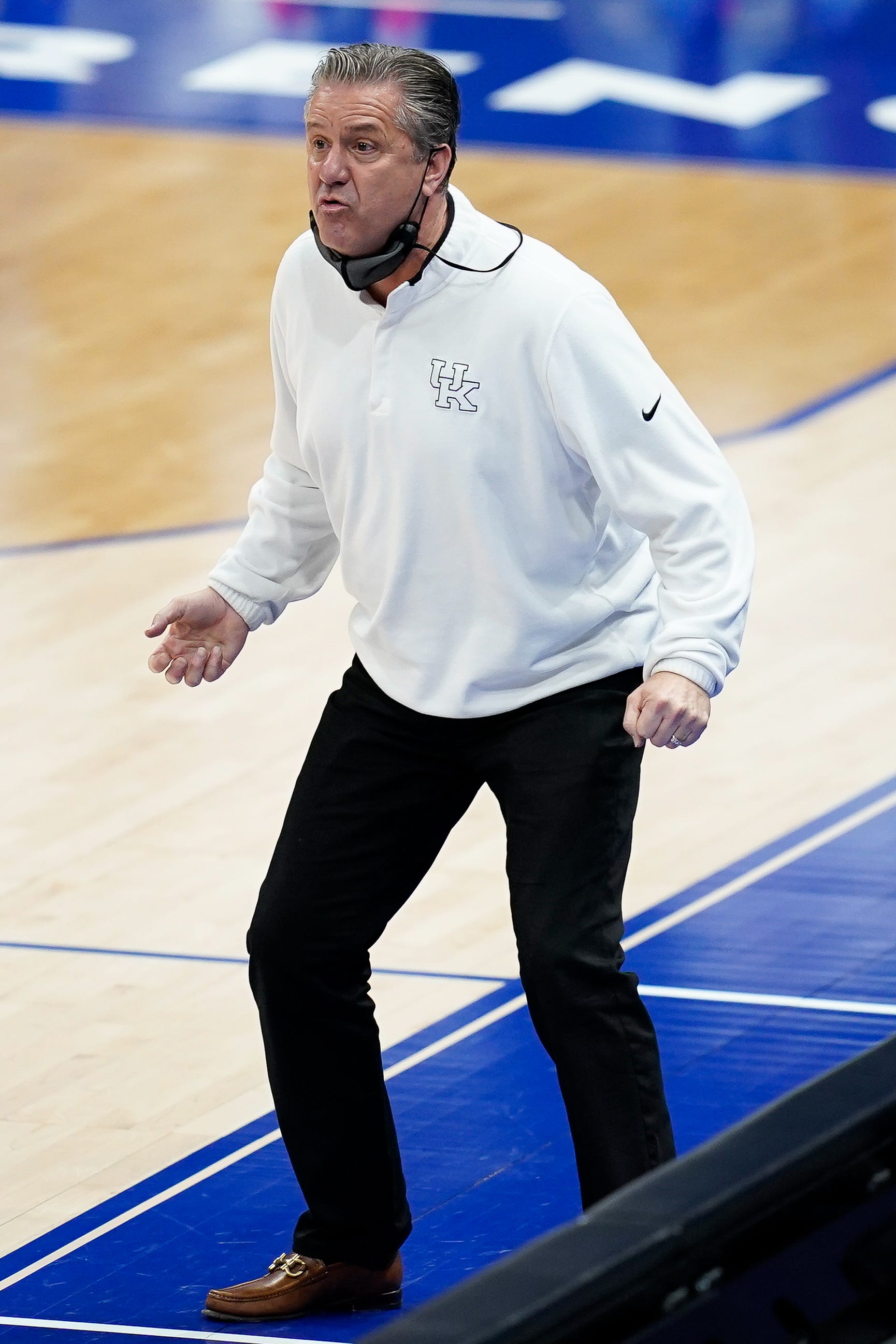 Kentucky coach John Calipari was 30 last time he had losing record