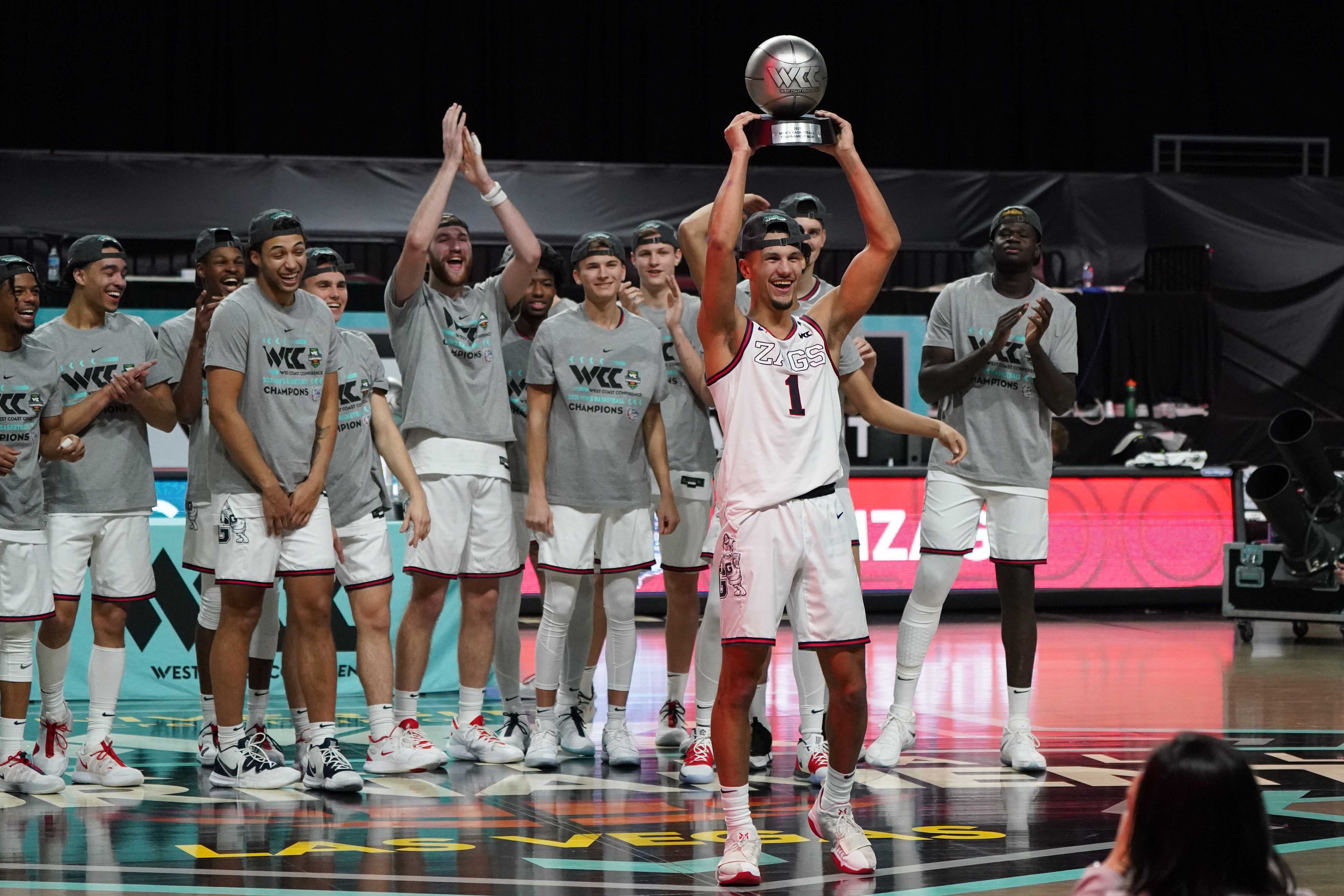 Nate Oats' wife Crystal dismisses troll after tweet on her appearance