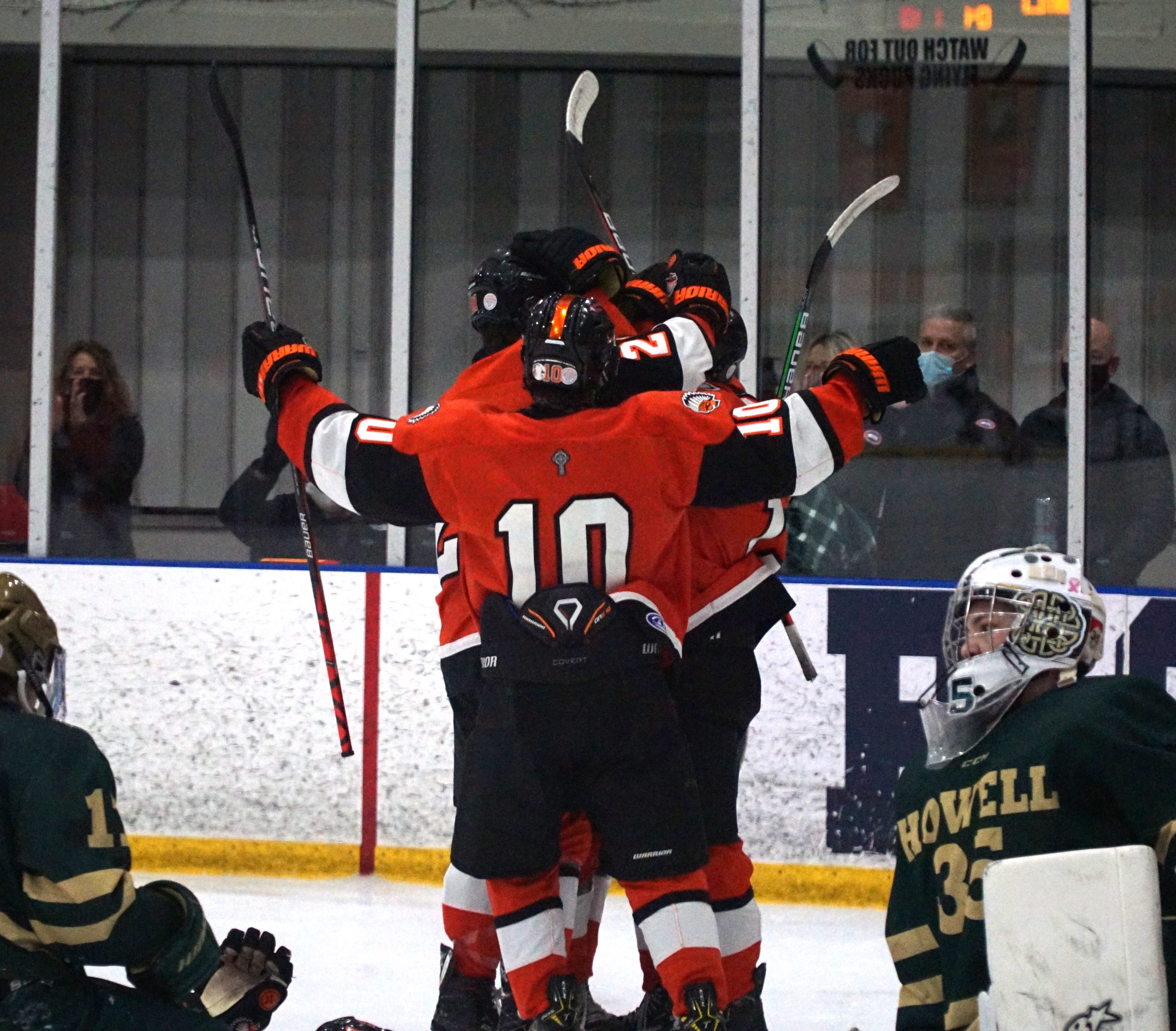 Brother Rice hockey prepares for postseason with Howell shutout