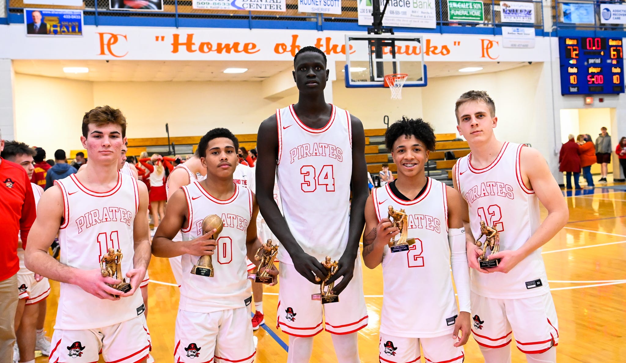 7-foot-3 Bol Kuir helps Belfry basketball win Kentucky 60th district