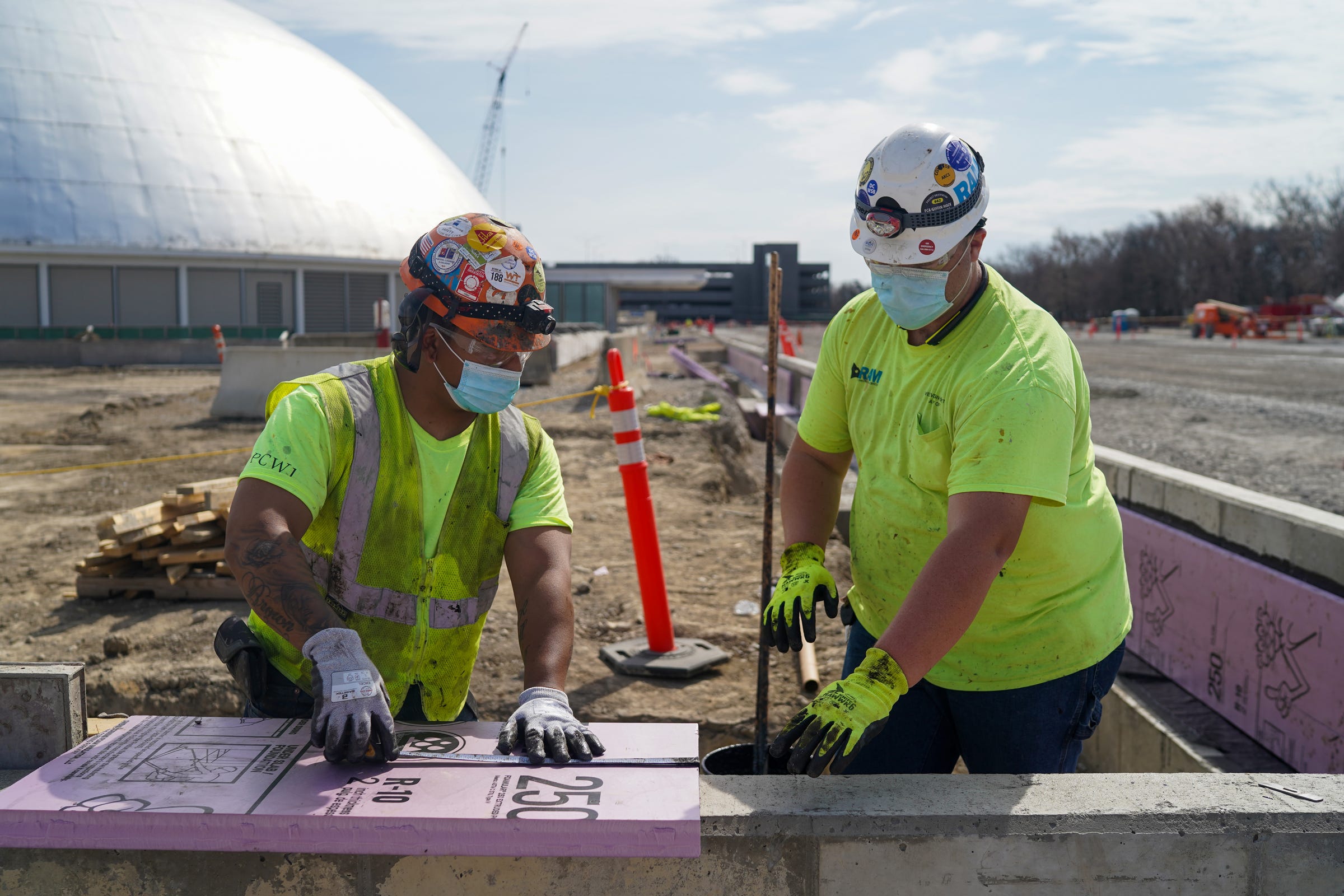 GM's Warren Tech Center to expand in push toward electric vehicles
