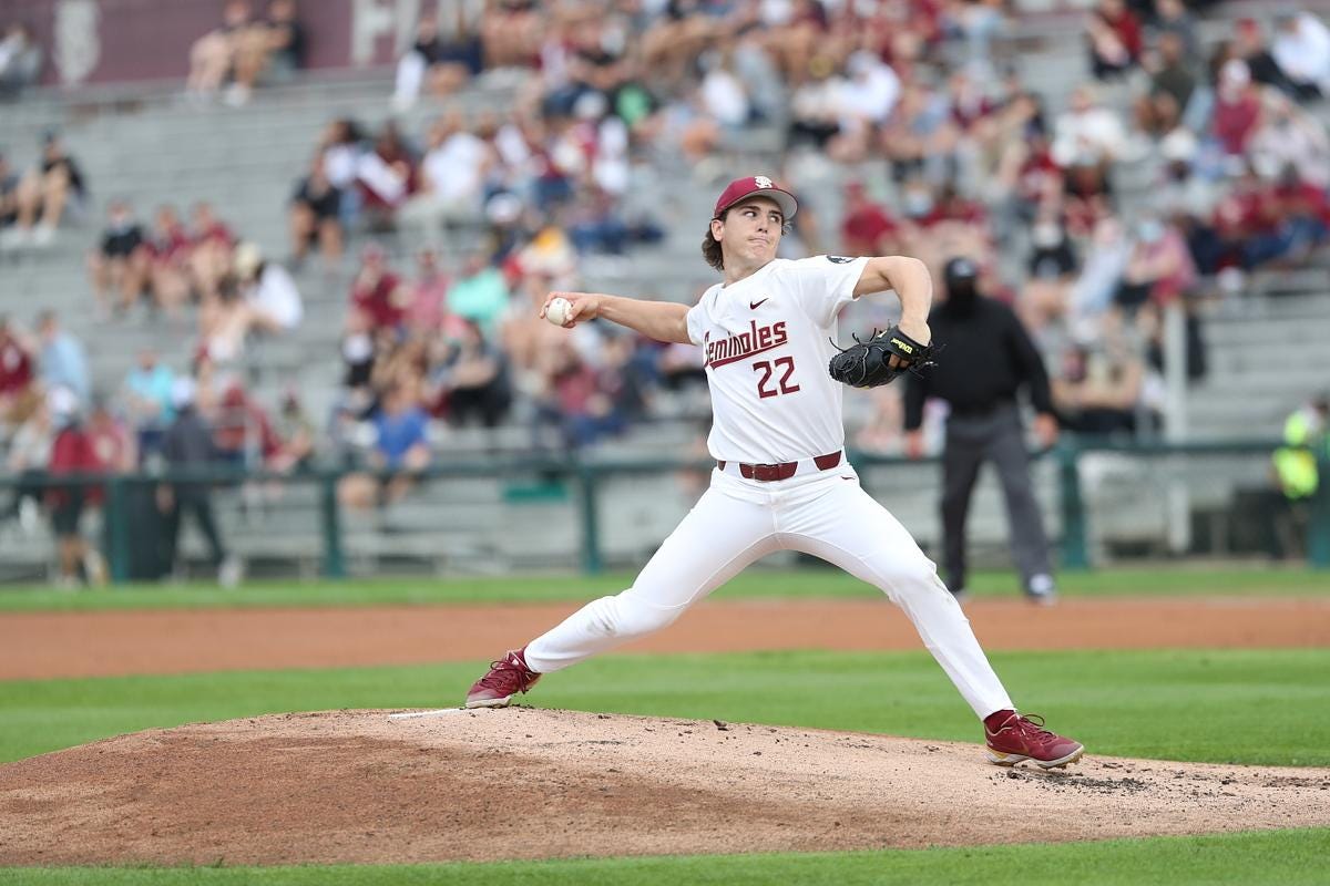 Florida State baseball team celebrates after 6-5 victory over UCF