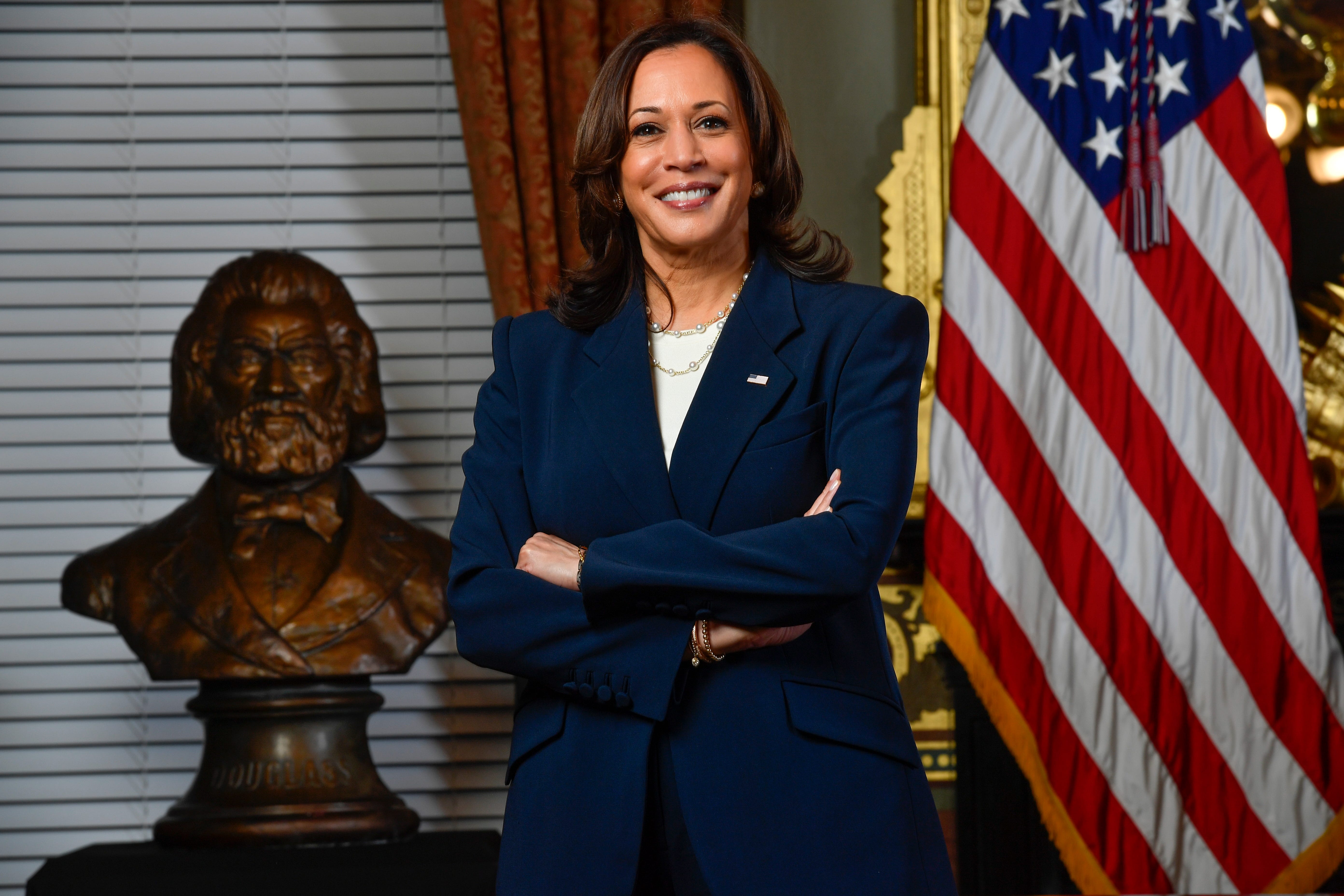 Fact Check: Altered image shows Jeffrey Epstein next to Kamala Harris