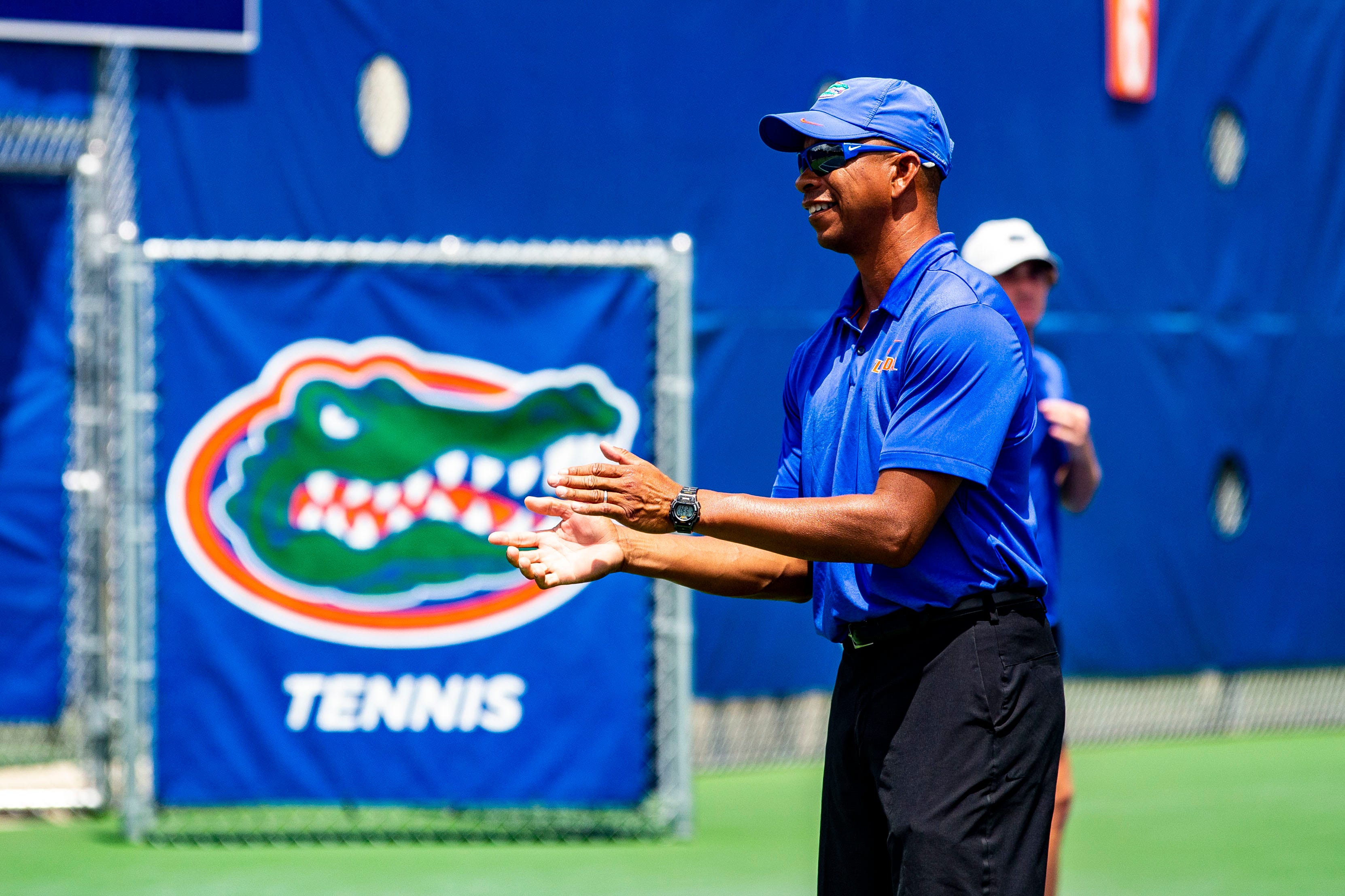 NCAA tennis favorite Florida takes an old-fashioned approach