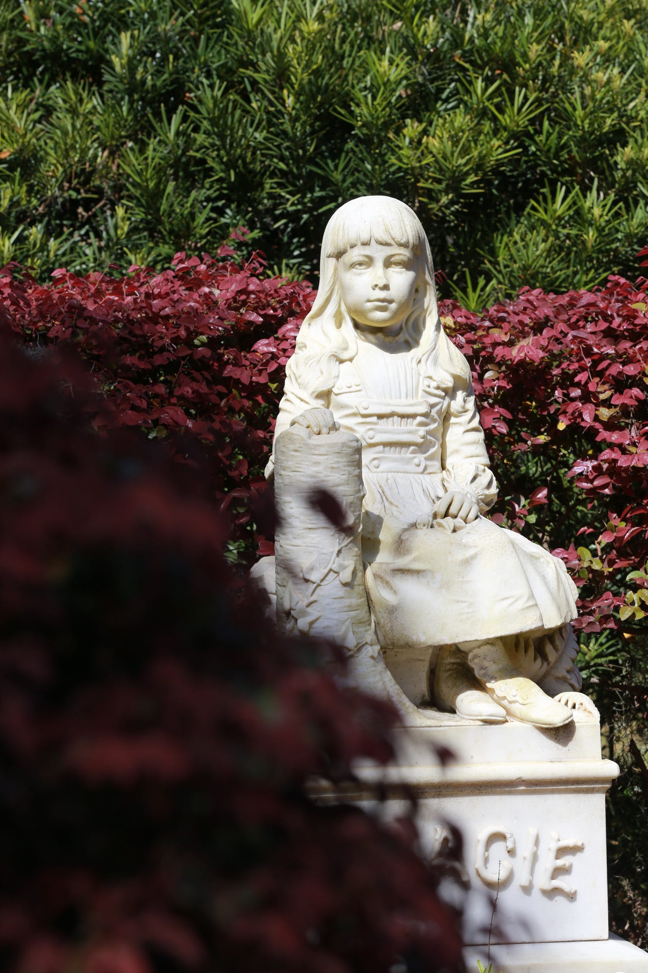 Bonaventure Cemetery in Savannah GA: Little Gracie Watson grave