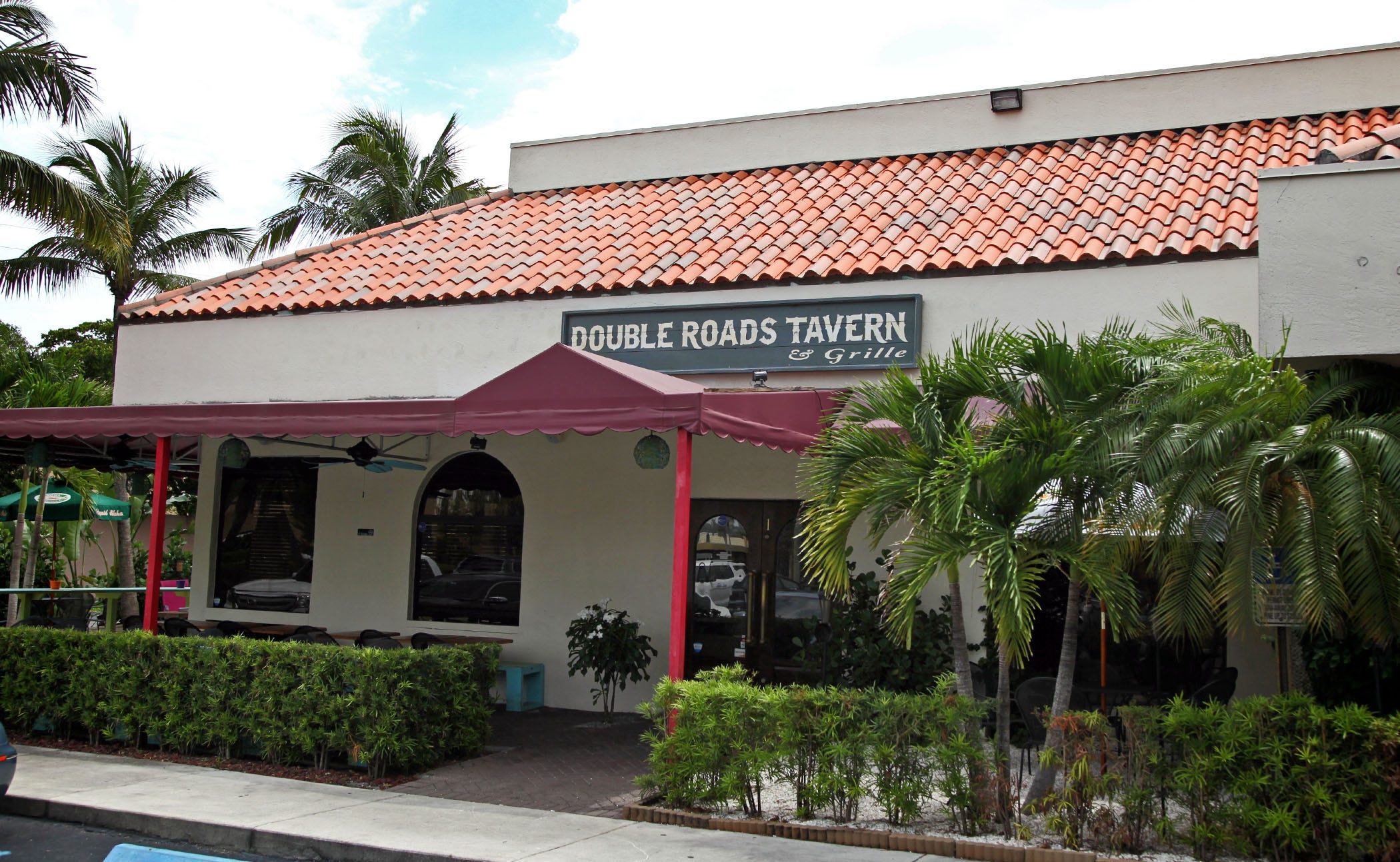 Jupiter's music-loving Double Roads Tavern closing its doors