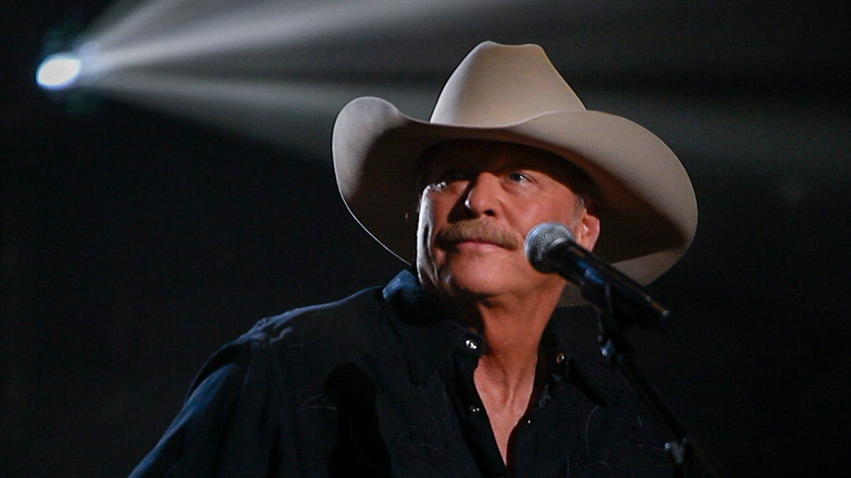 Alan Jackson talks love of 'real country music', new album