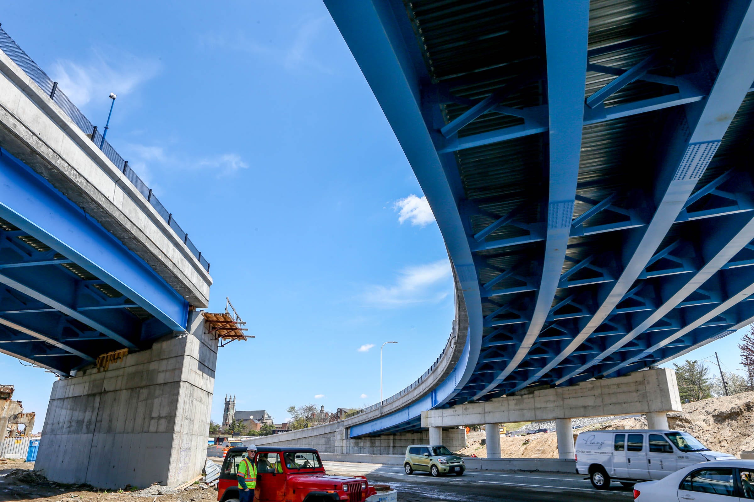 Neronha charges Mass. firm for using tainted fill in 6-10 project