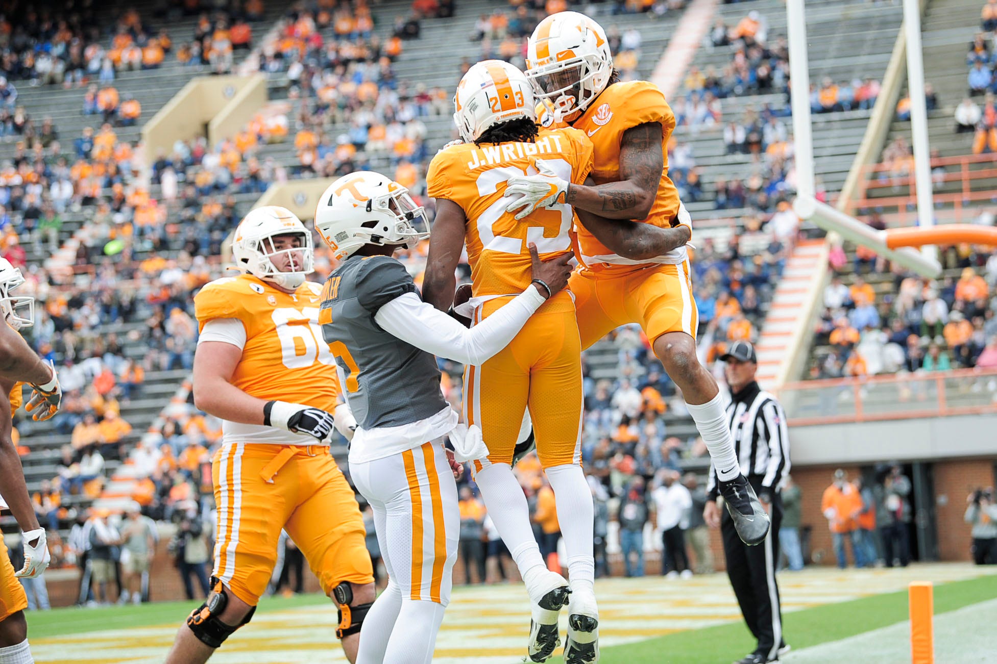 Velus Jones Jr.: 3 facts on the Tennessee Vols football wide receiver