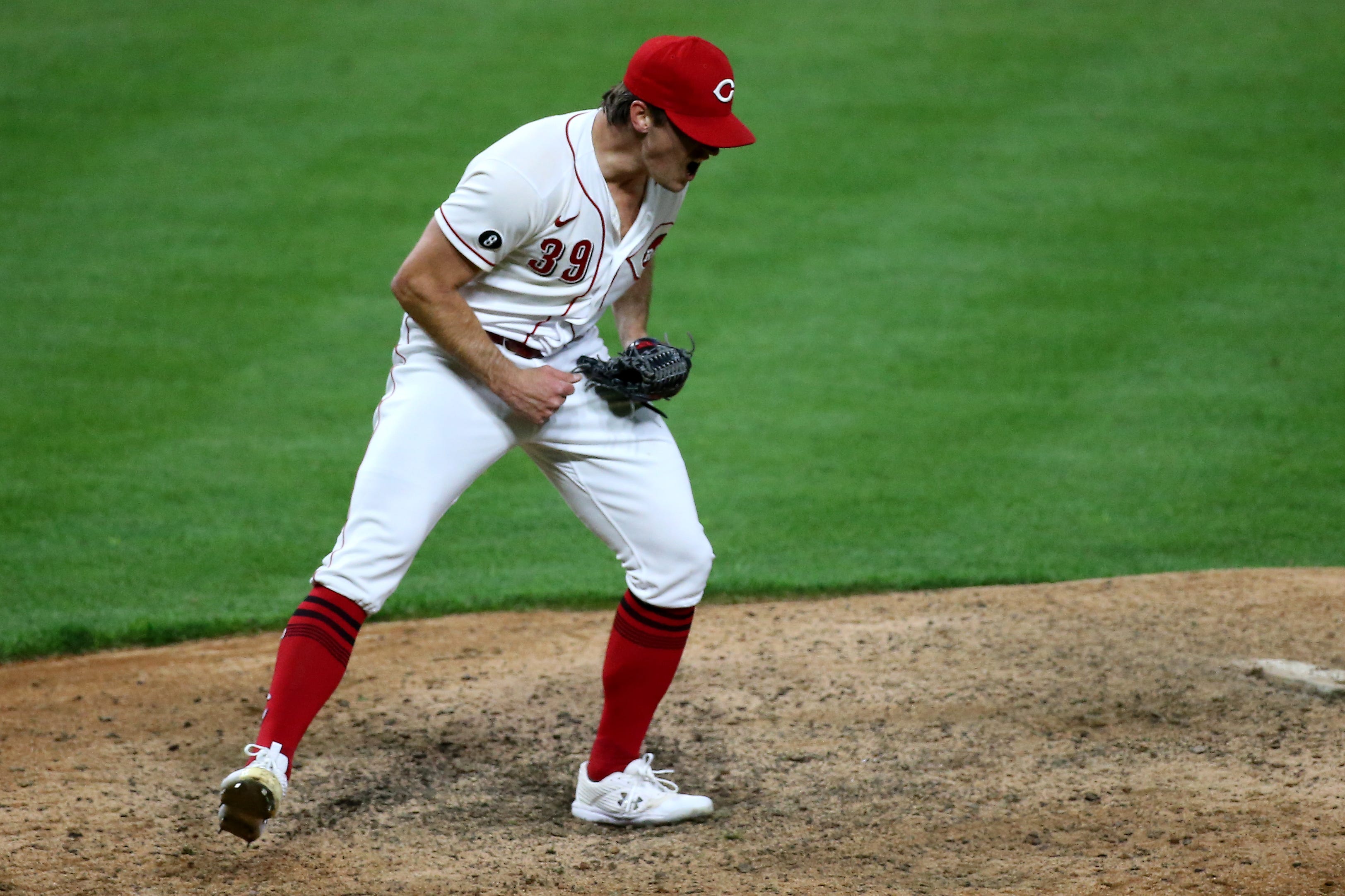 Cincinnati Reds news: Lucas Sims nears return, Vladimir Gutierrez