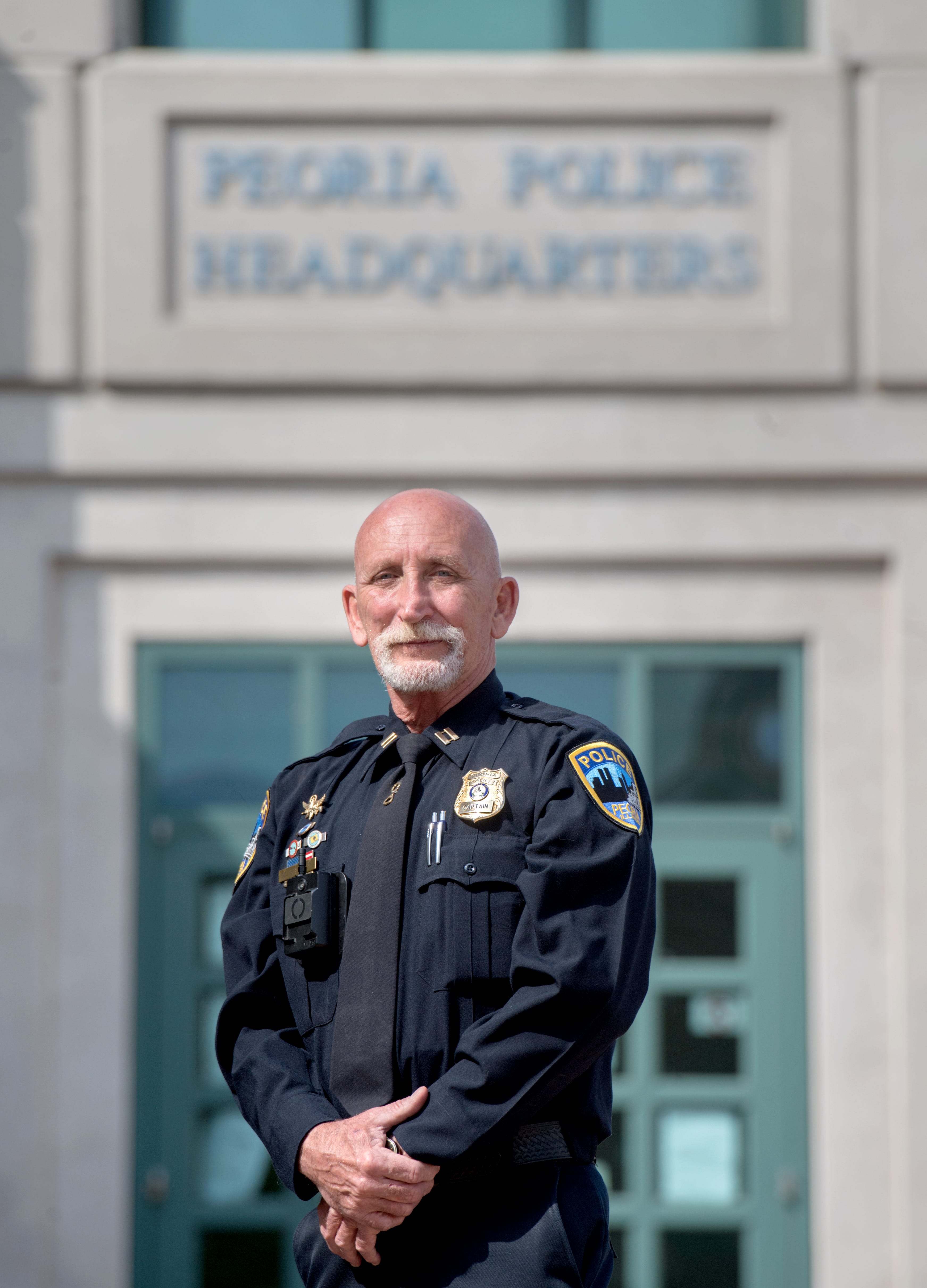 Peoria's longest serving police officer Mike Scally retires