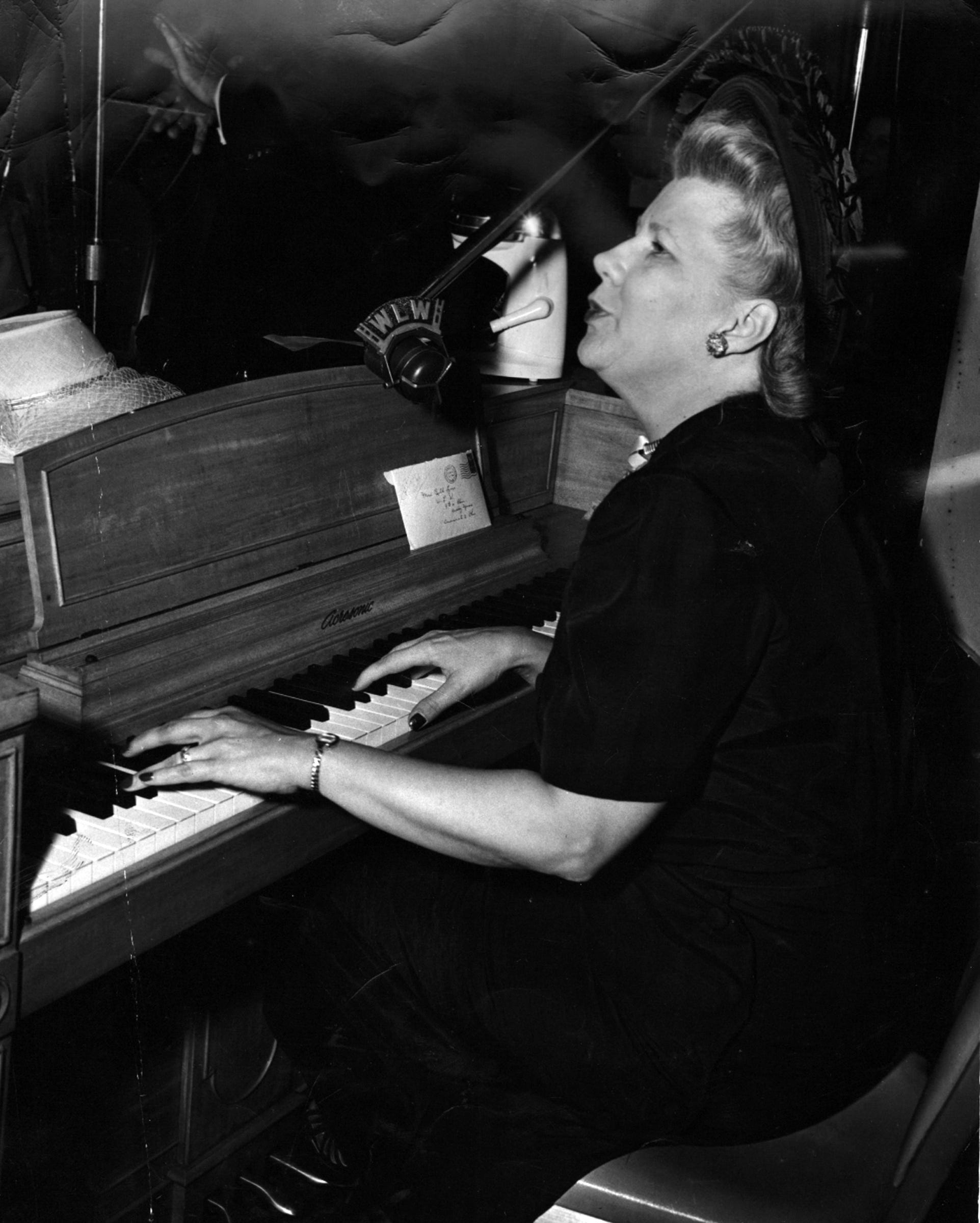 TV pioneer Ruth Lyons was ‘Mother’ to daughter, staff and viewers