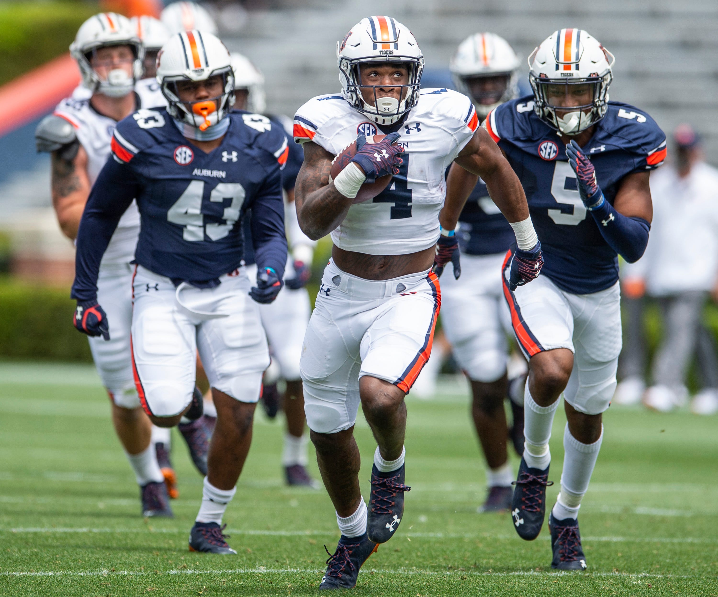 Auburn football lands nine players on preseason All-SEC teams