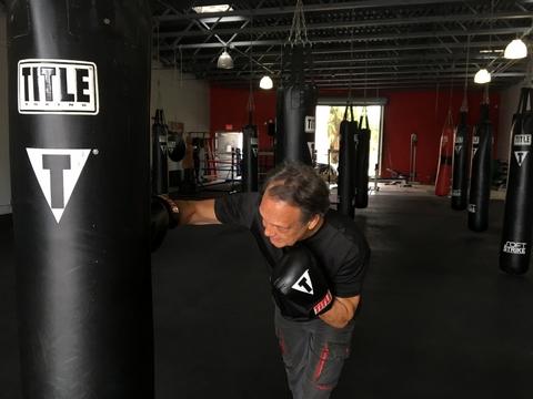 Steve Shepherd, kickboxing champ who beat up mugger at age 68, dies