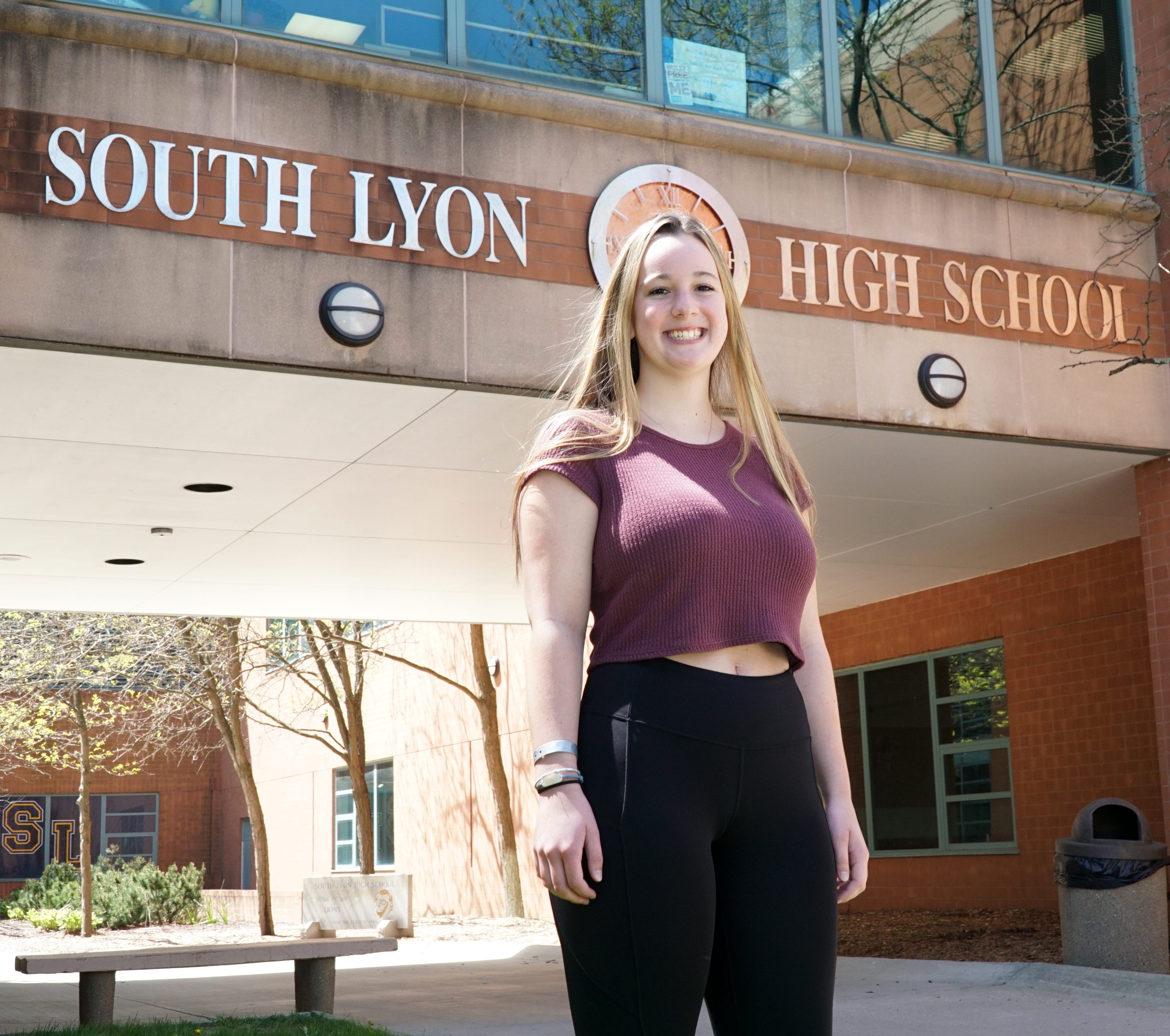 South Lyon High teen, 9 when mom died, earns earns school scholarship