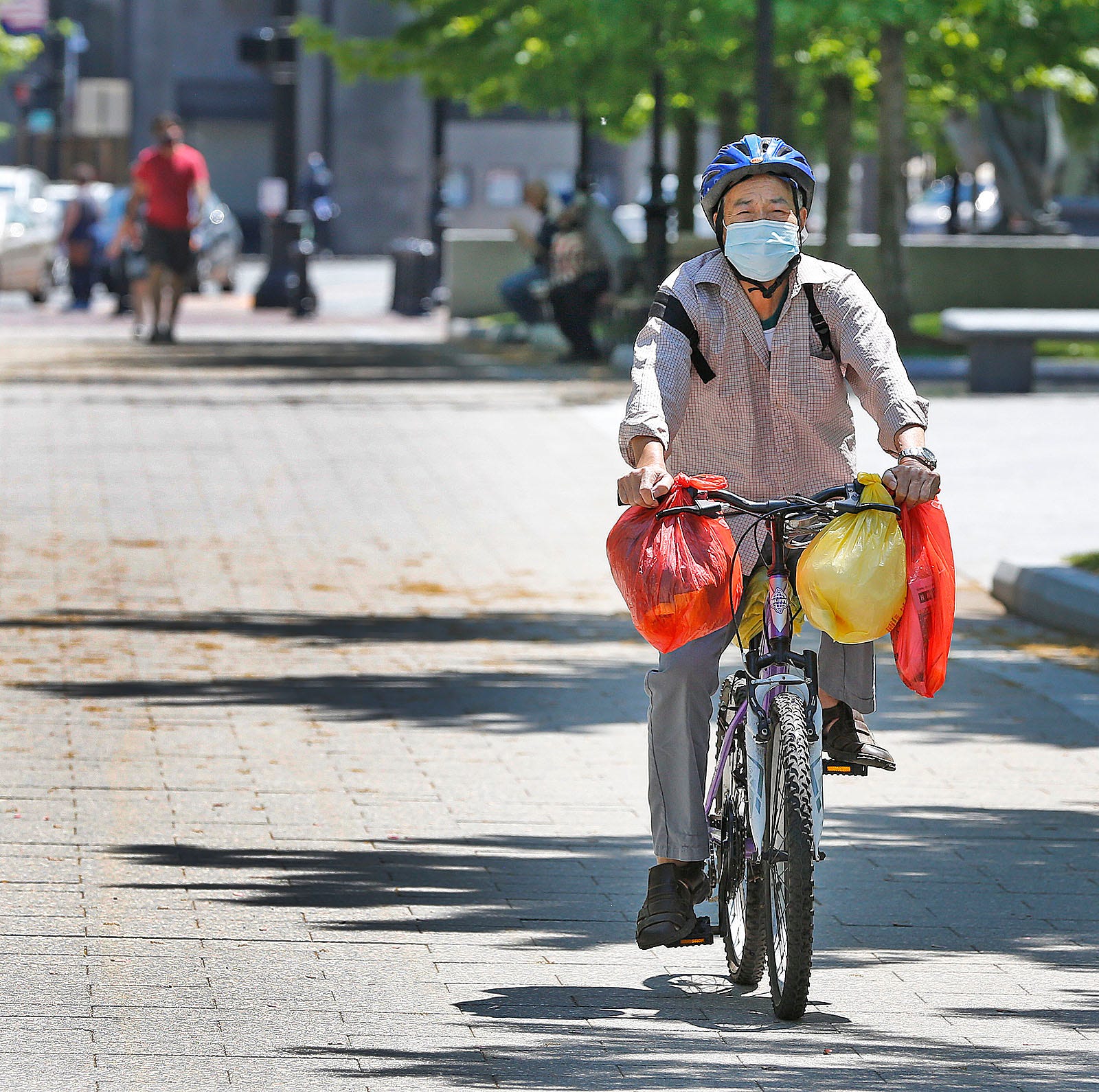 CDC recommends masks in high COVID transmission areas.