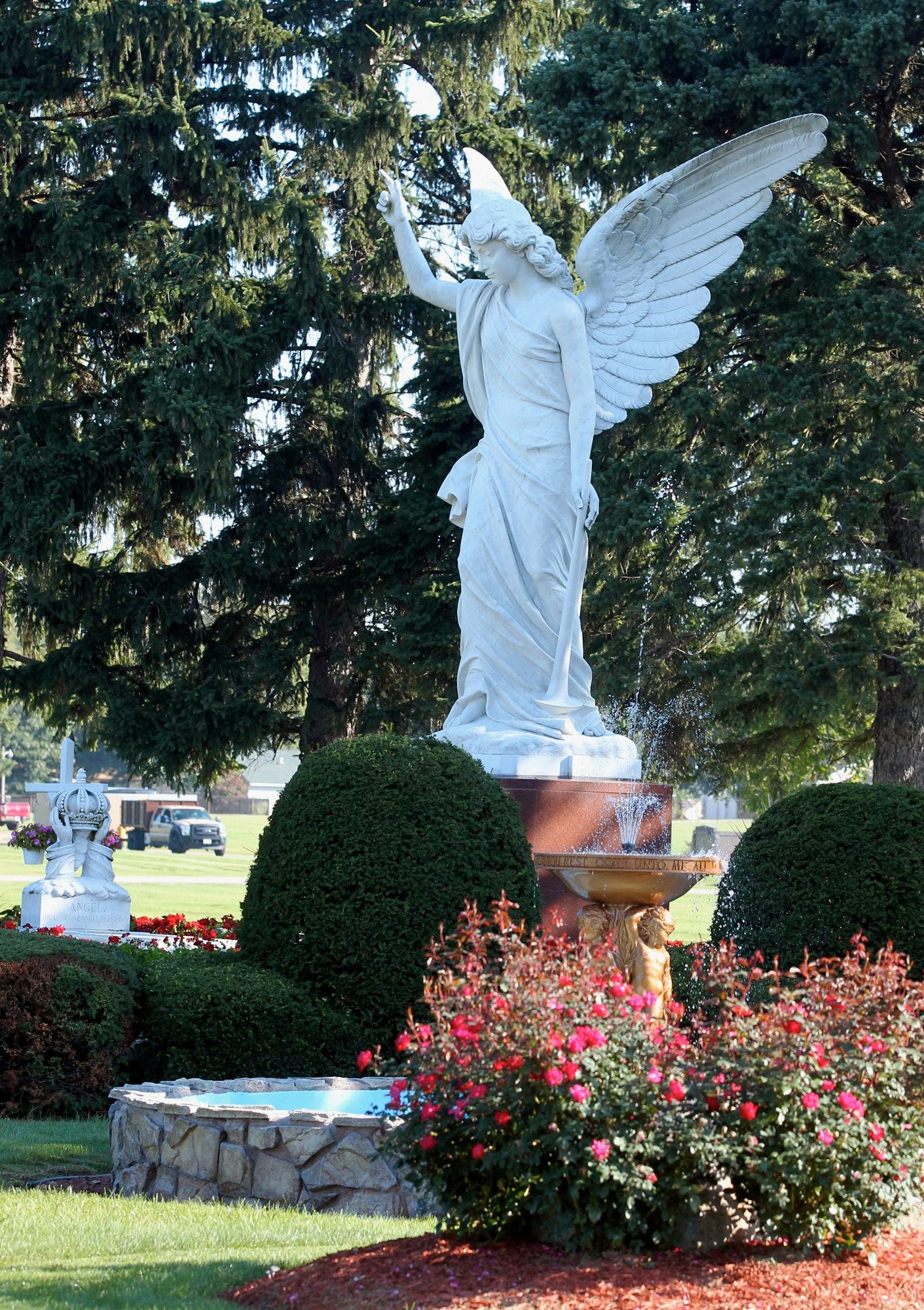 Ernest Angley: The life of Greater Akron's jetset televangelist