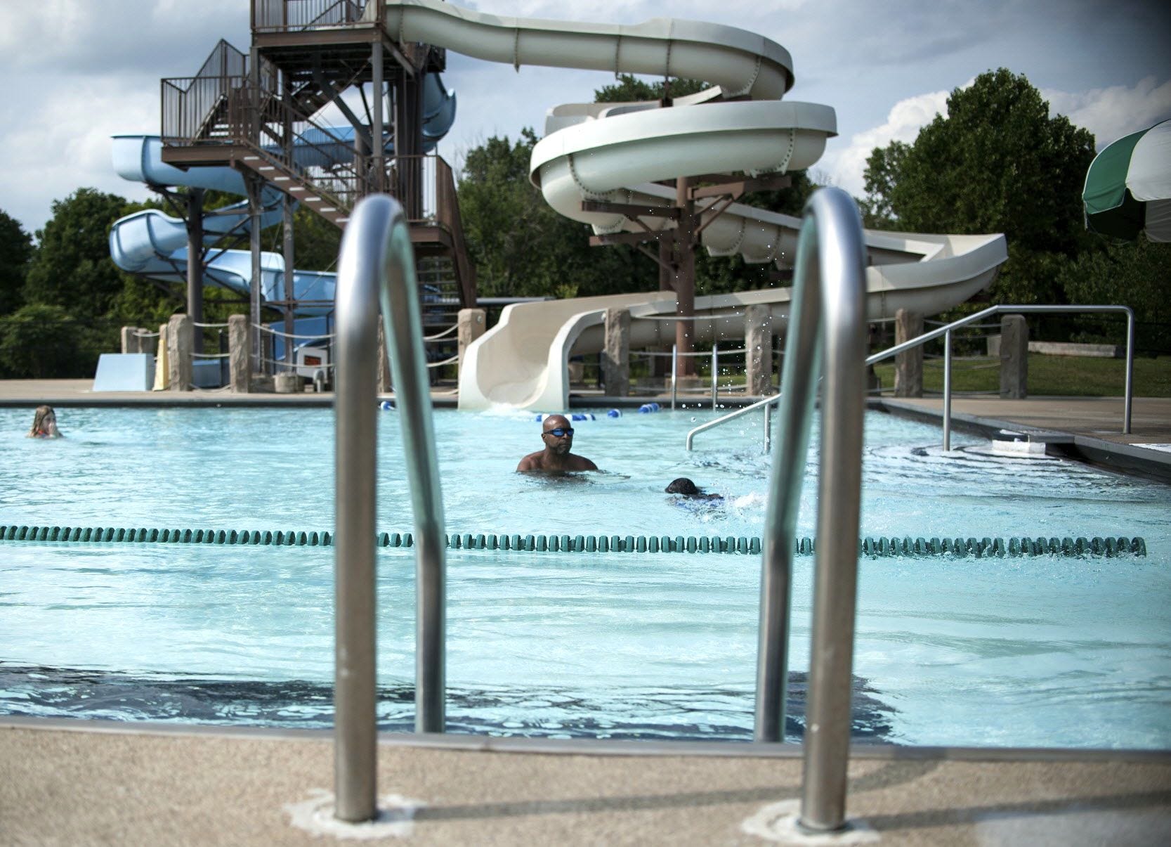 Bloomington city pools to reopen
