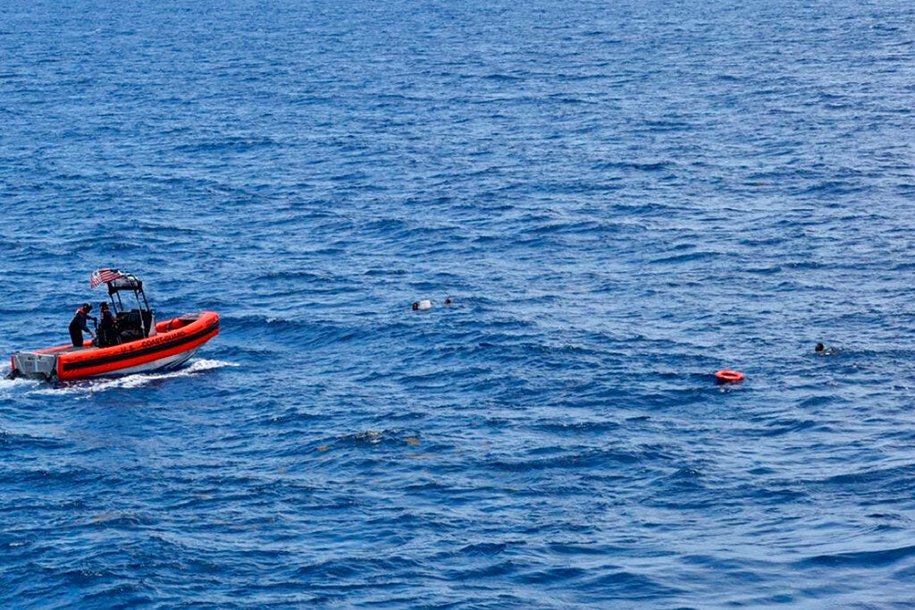US Coast Guard continues search for 10 Cubans missing at sea