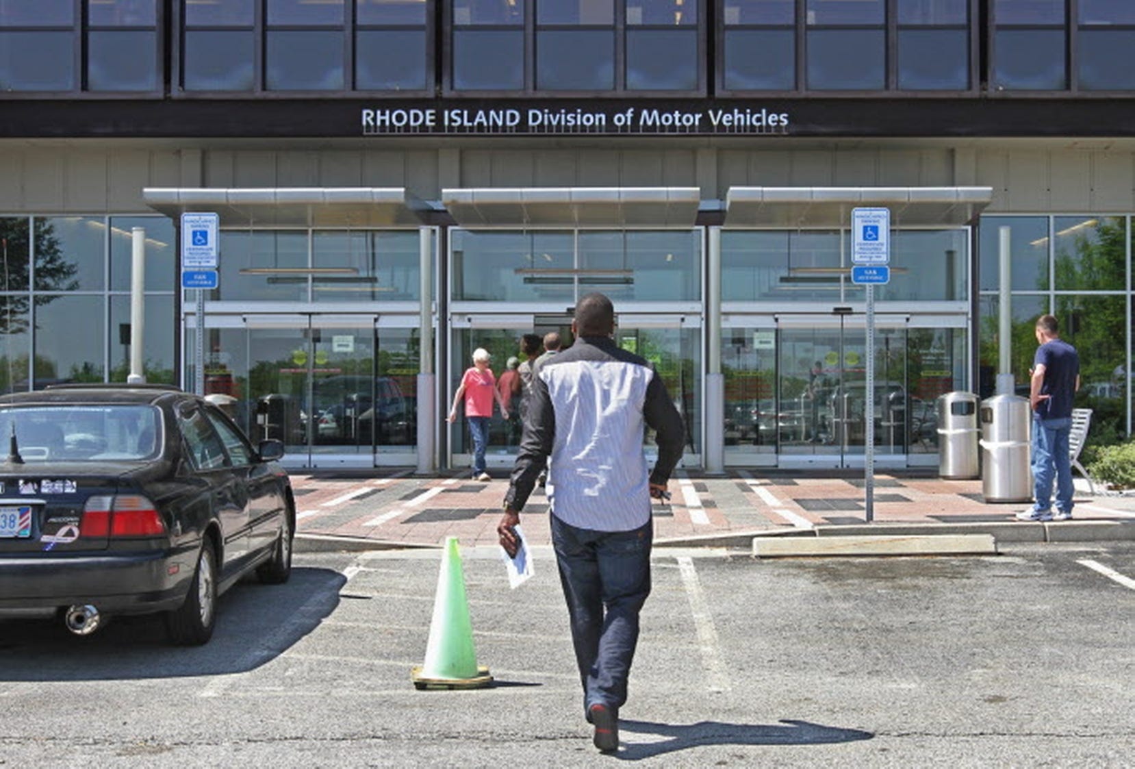 How you can break gridlock at RI DMV