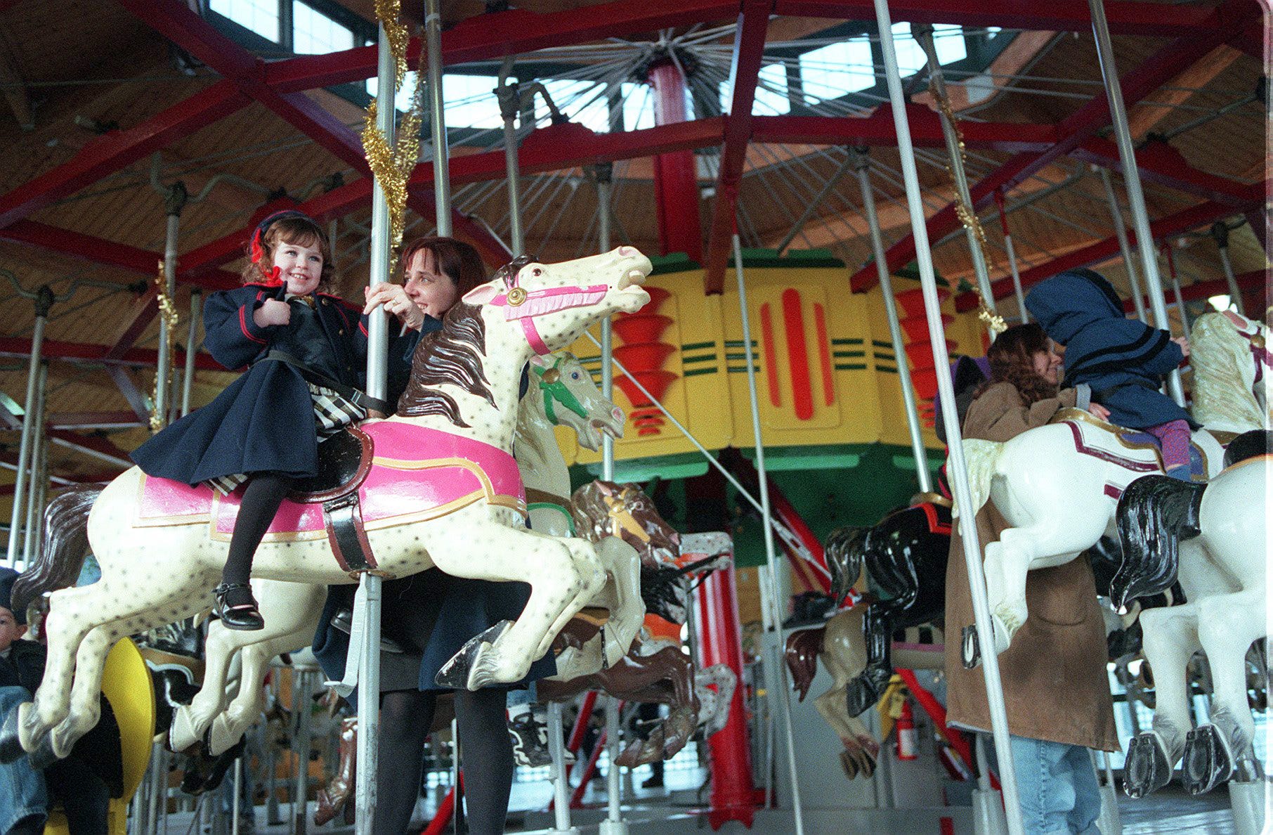 Easton's Beach Snack Bar, Carousel building to be demolished