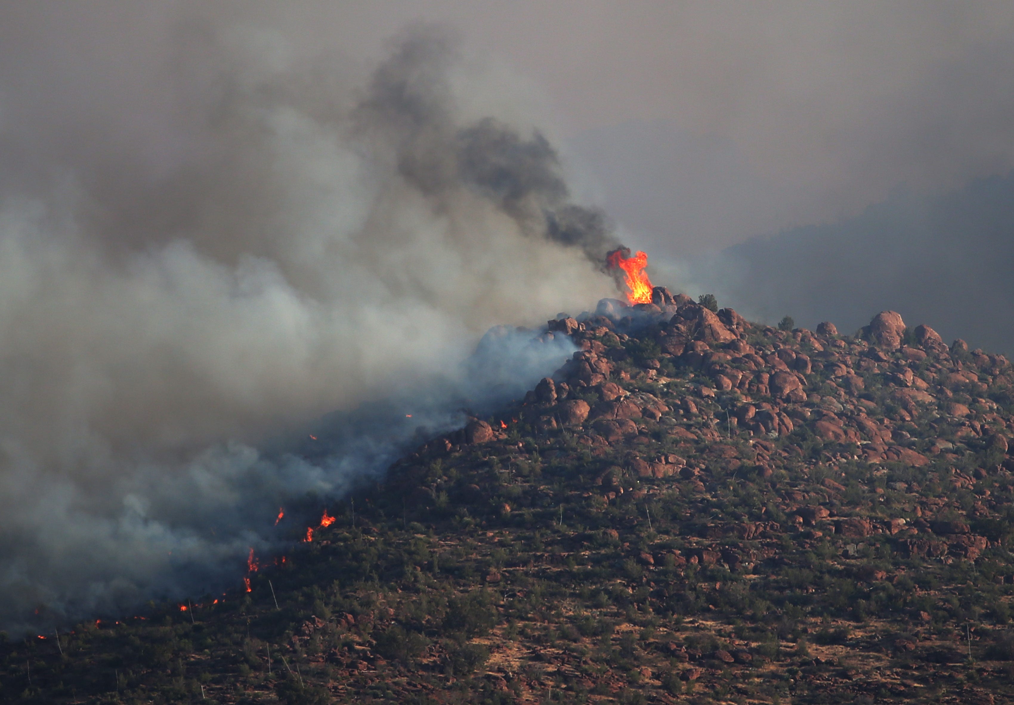 Telegraph Fire burns 25,000 acres; could force evacuations in Superior