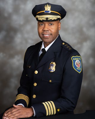 Akron police chief finalists face questions from public