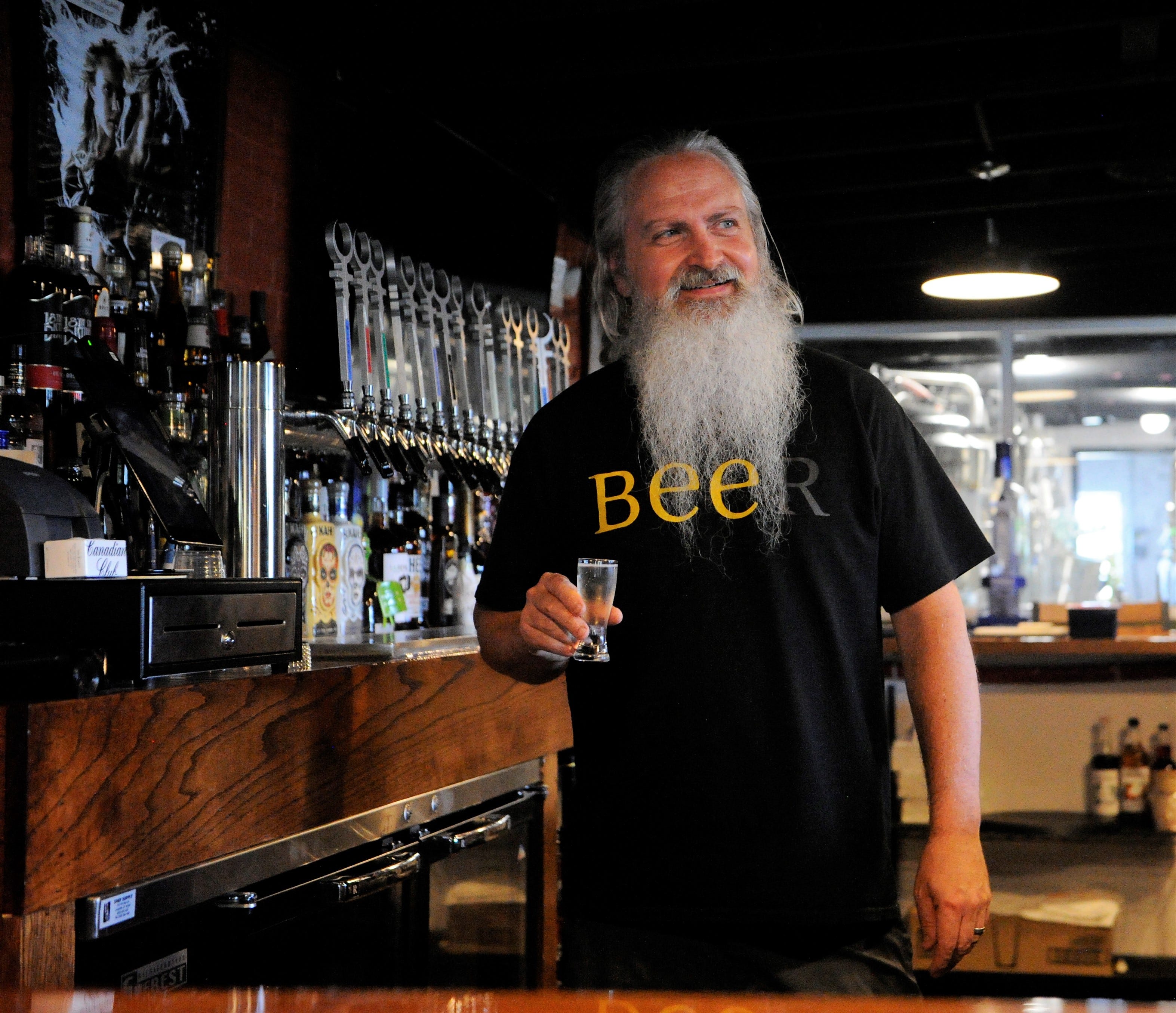 Evansville pubs: Damsel is the place to head for unique seasonal beer