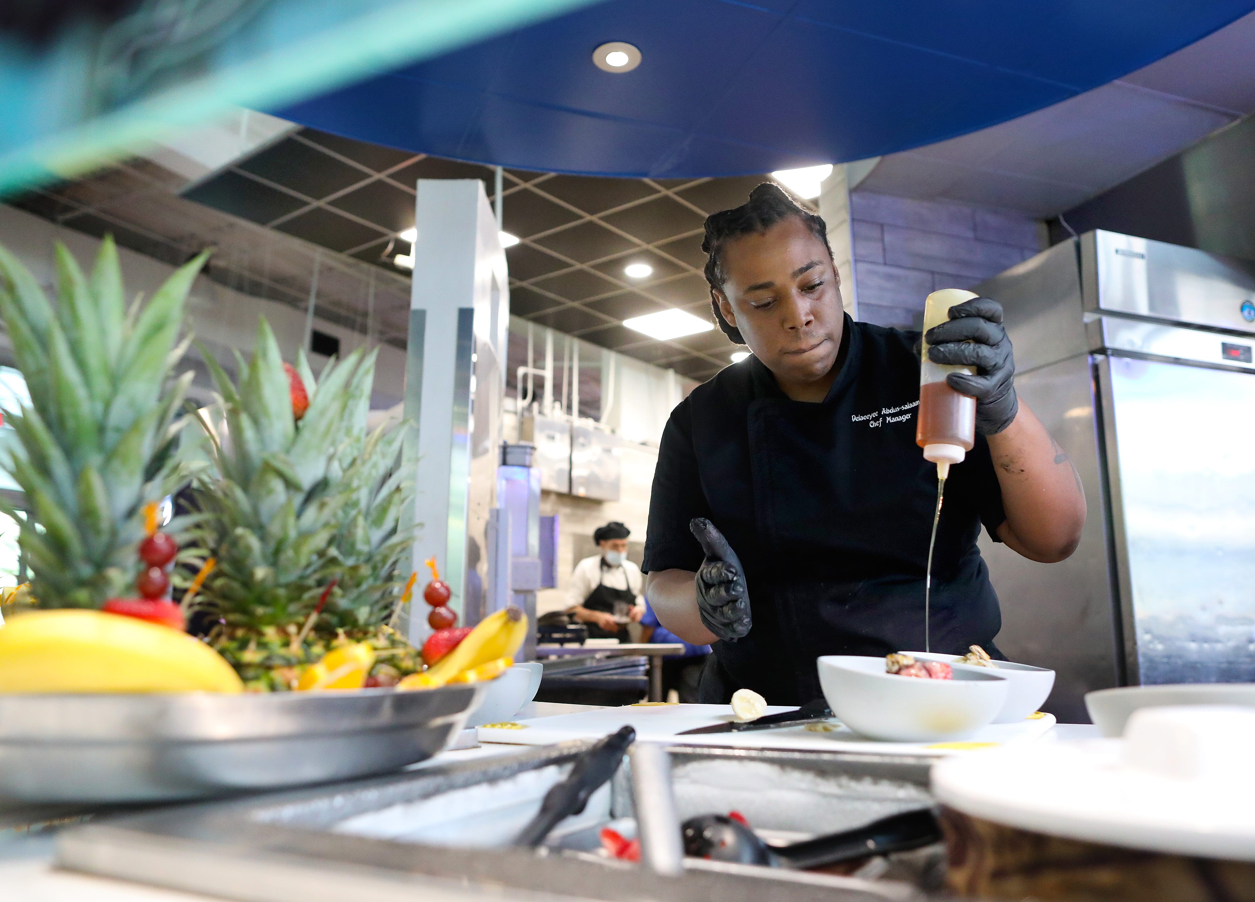 UF's new dining program puts local restaurants in campus center