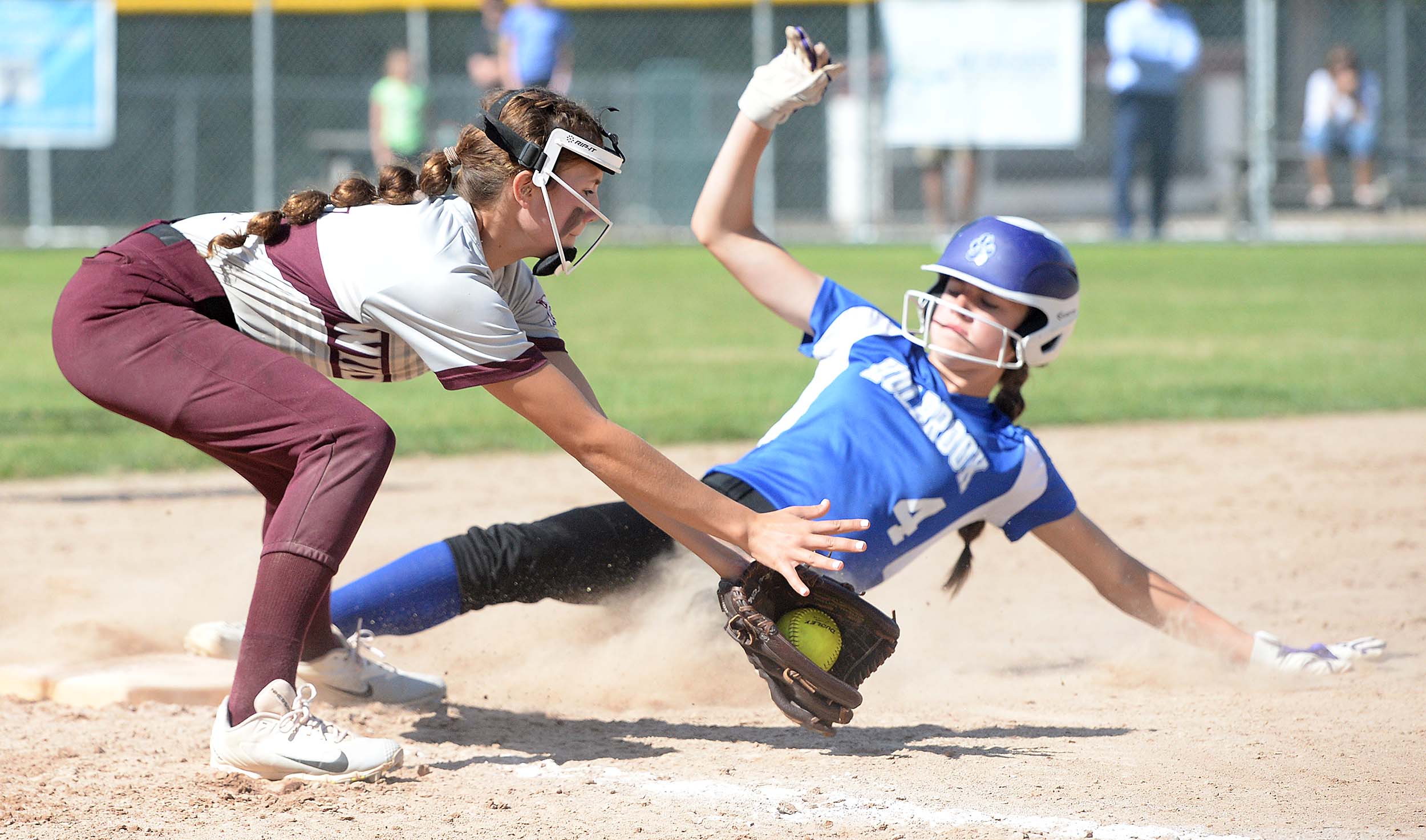 A heartbreak ending in tournament for Holbrook