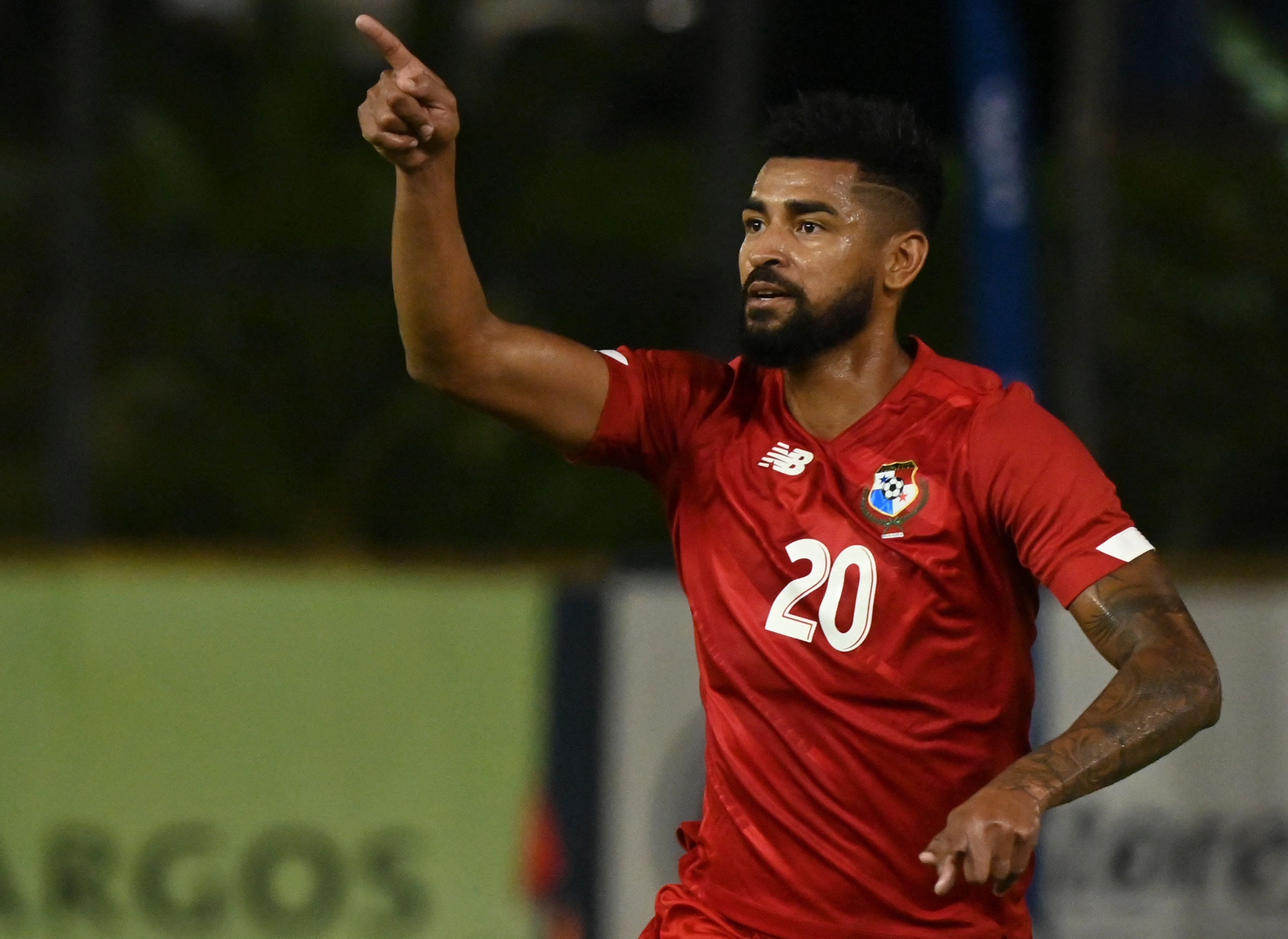 Walker Zimmerman, Anibal Godoy captain U.S. and Panama national teams