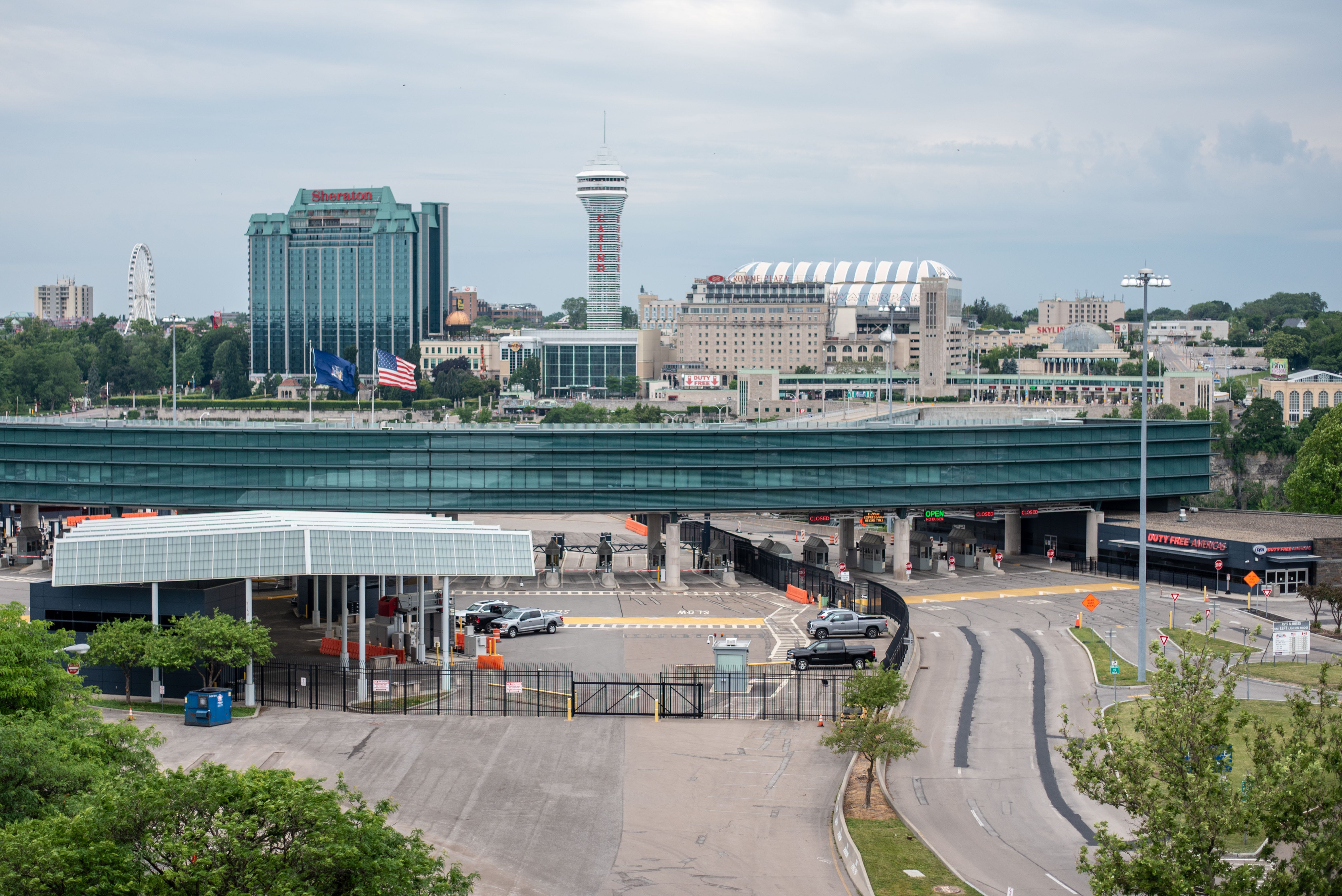 When does Canadian border reopen? Mid-August for vaccinated Americans