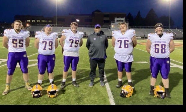 Hononegah football supports coach Andy Trice in cancer battle