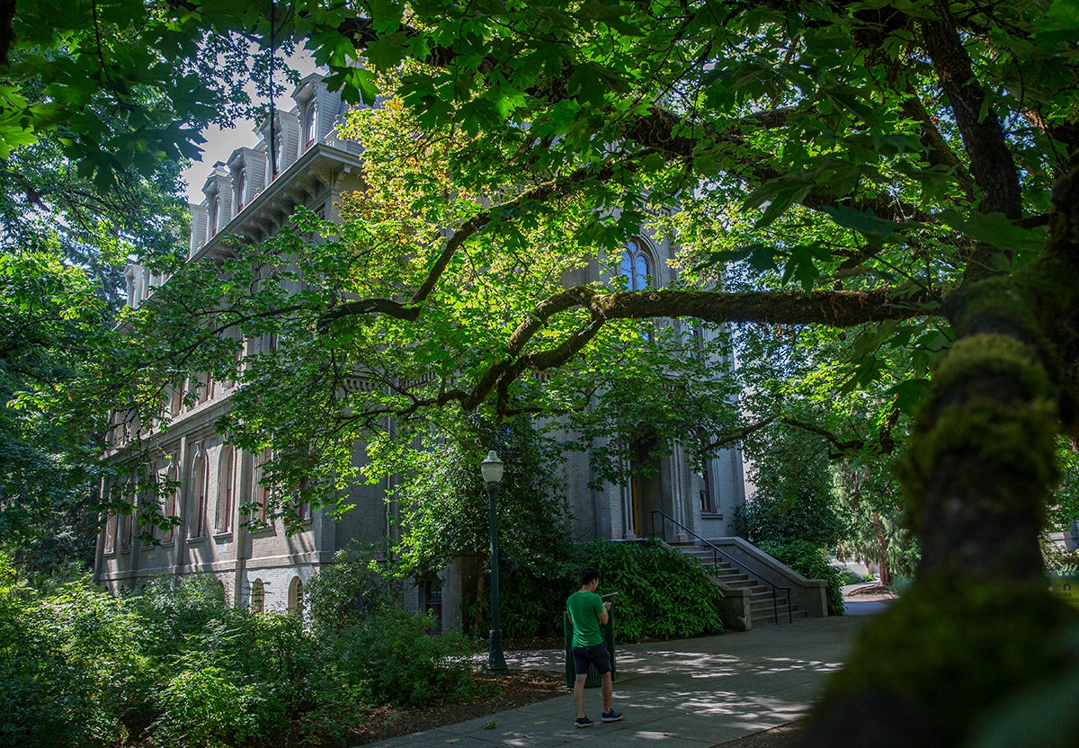 UO to renovate University, Villard halls with new state funding