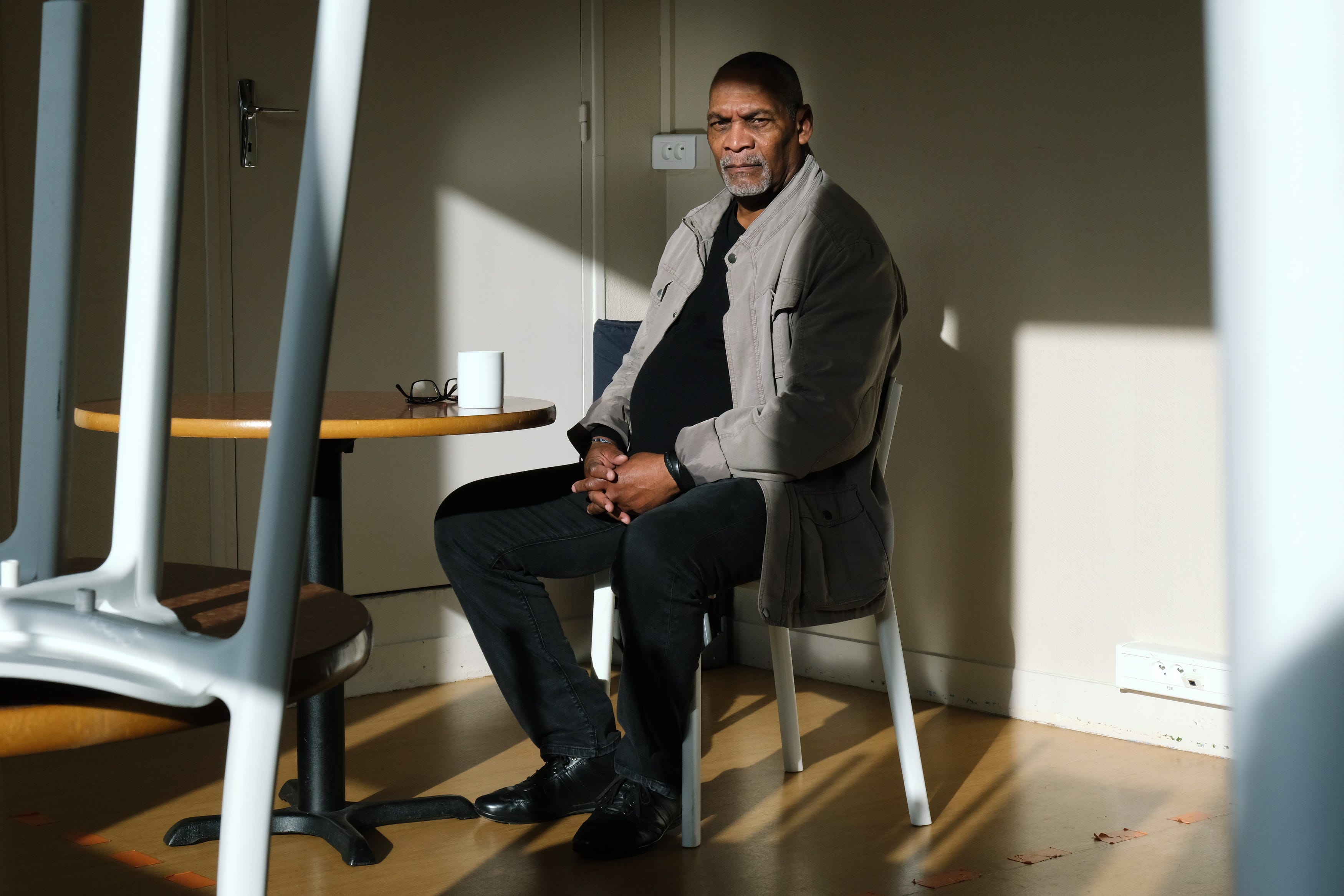 1972: Melvin McNair hijacked a plane to join Black Panthers in Algeria