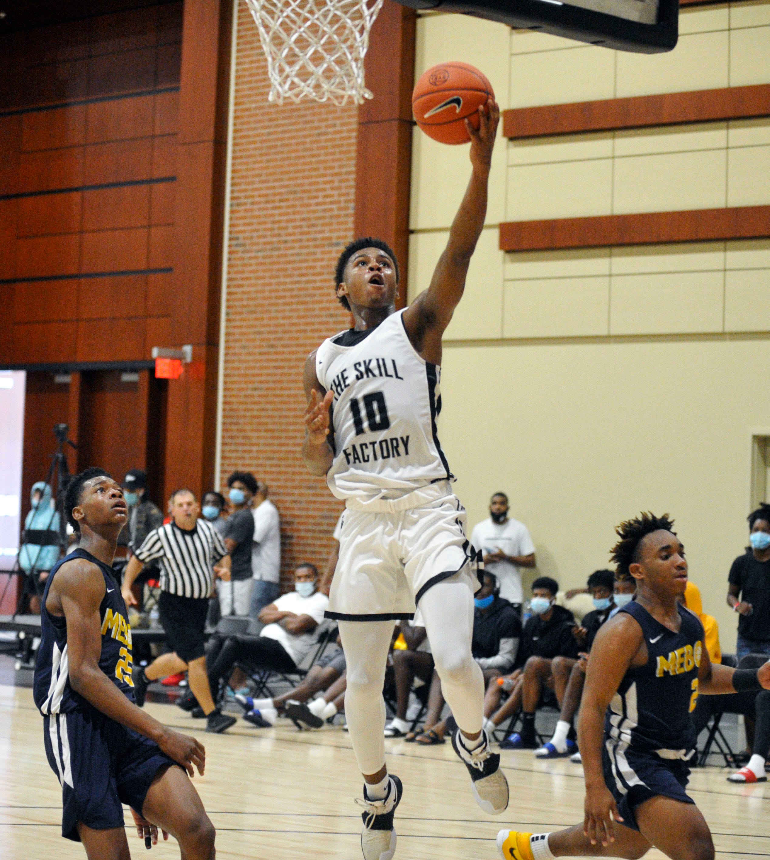 TSF's E15 team with local ties ready for run in 2021 Nike EYBL Peach Jam