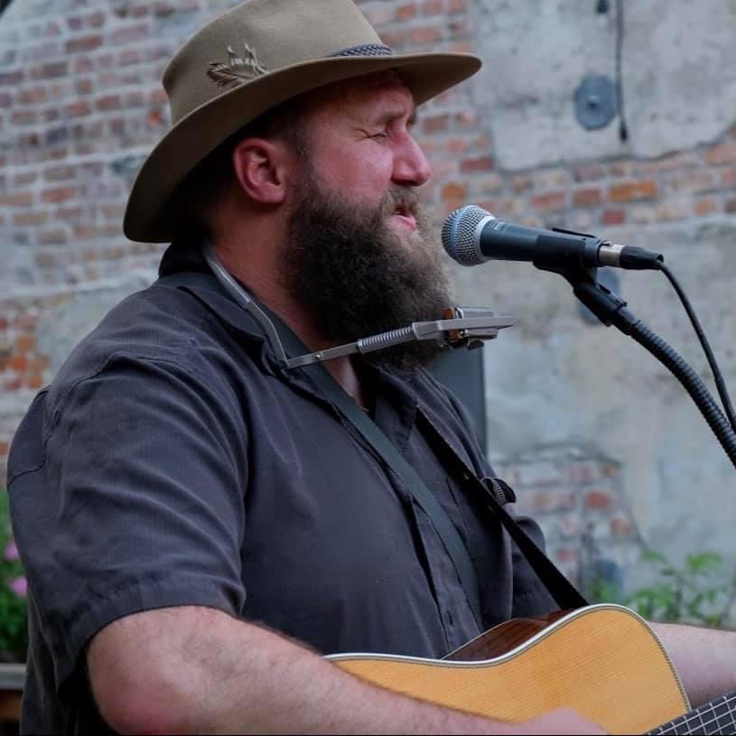 Folk musician Jonathan Foster makes Canton stop on cross-country tour