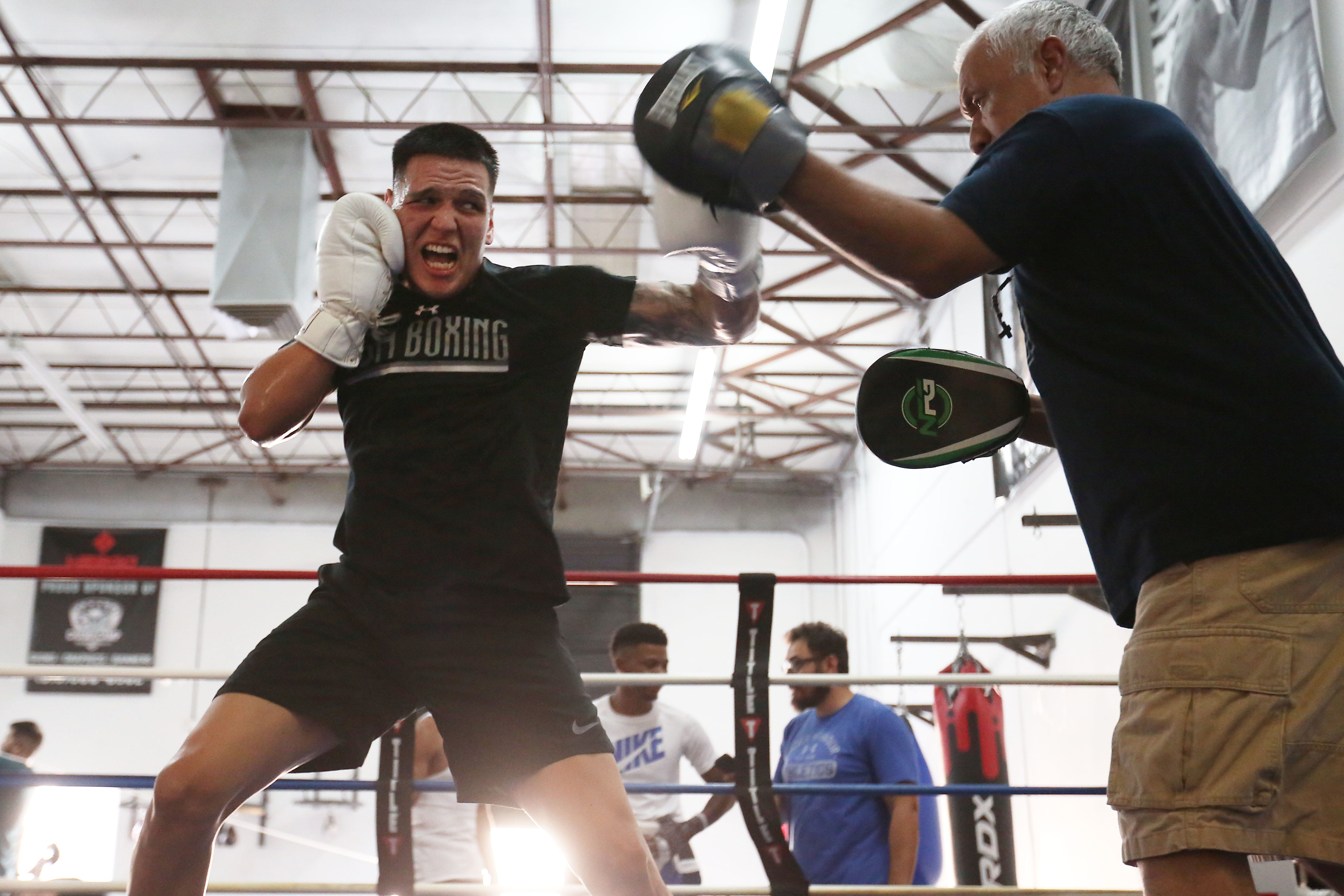 El Paso boxer Jorge Tovar, Jr. to make pro boxing debut