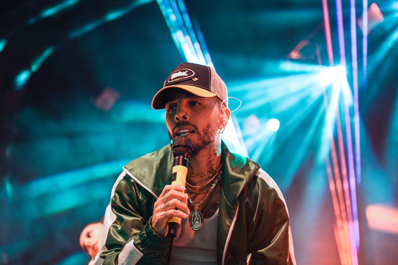 Rauw Alejandro proves he's reggaeton's next superstar at sold-out ...