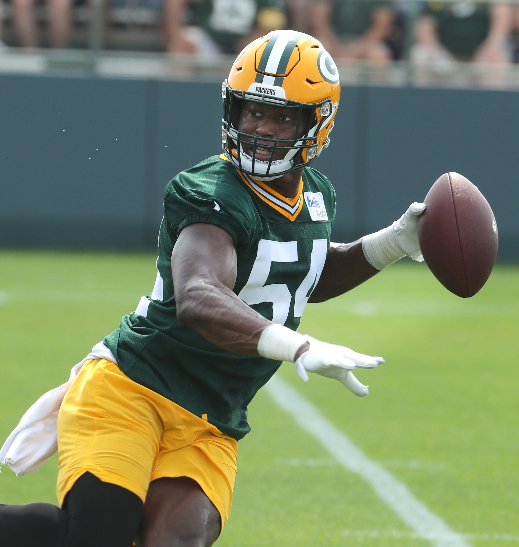 Green Bay Packers giving Kamal Martin a look at outside linebacker