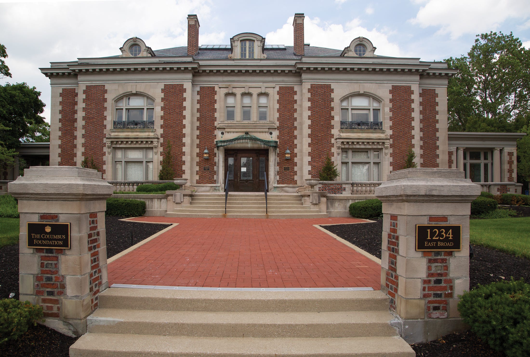 A Guide to Columbus architect Frank Packard’s Broad Street Buildings