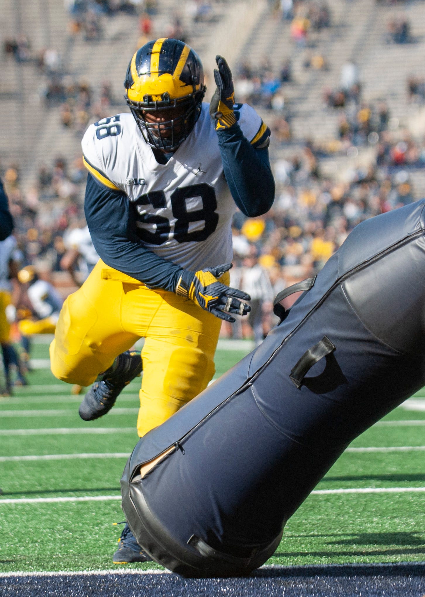 Mazi Smith ready to be 'force in the middle' Michigan football needs