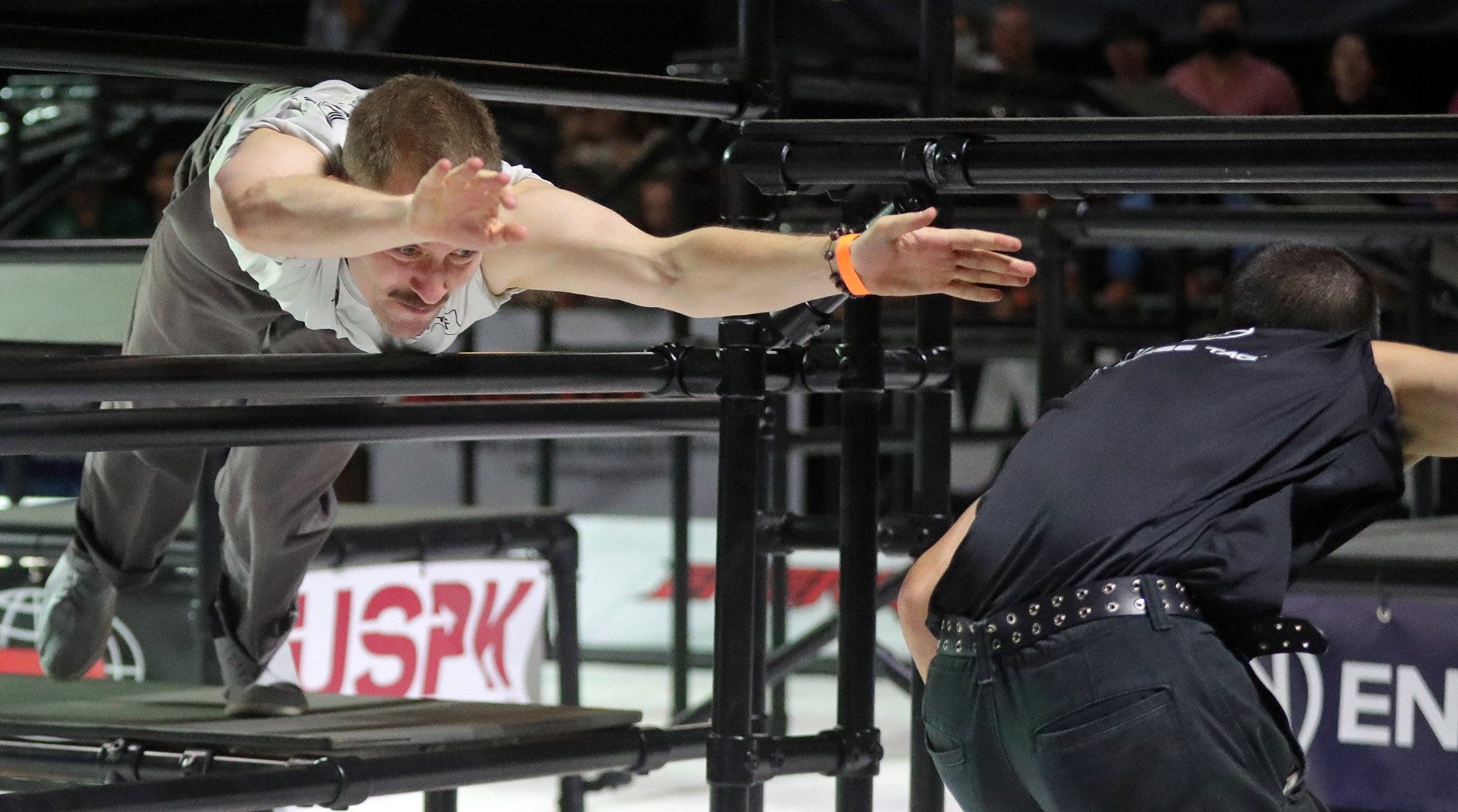 Akron plays host to nation's top World Chase Tag teams